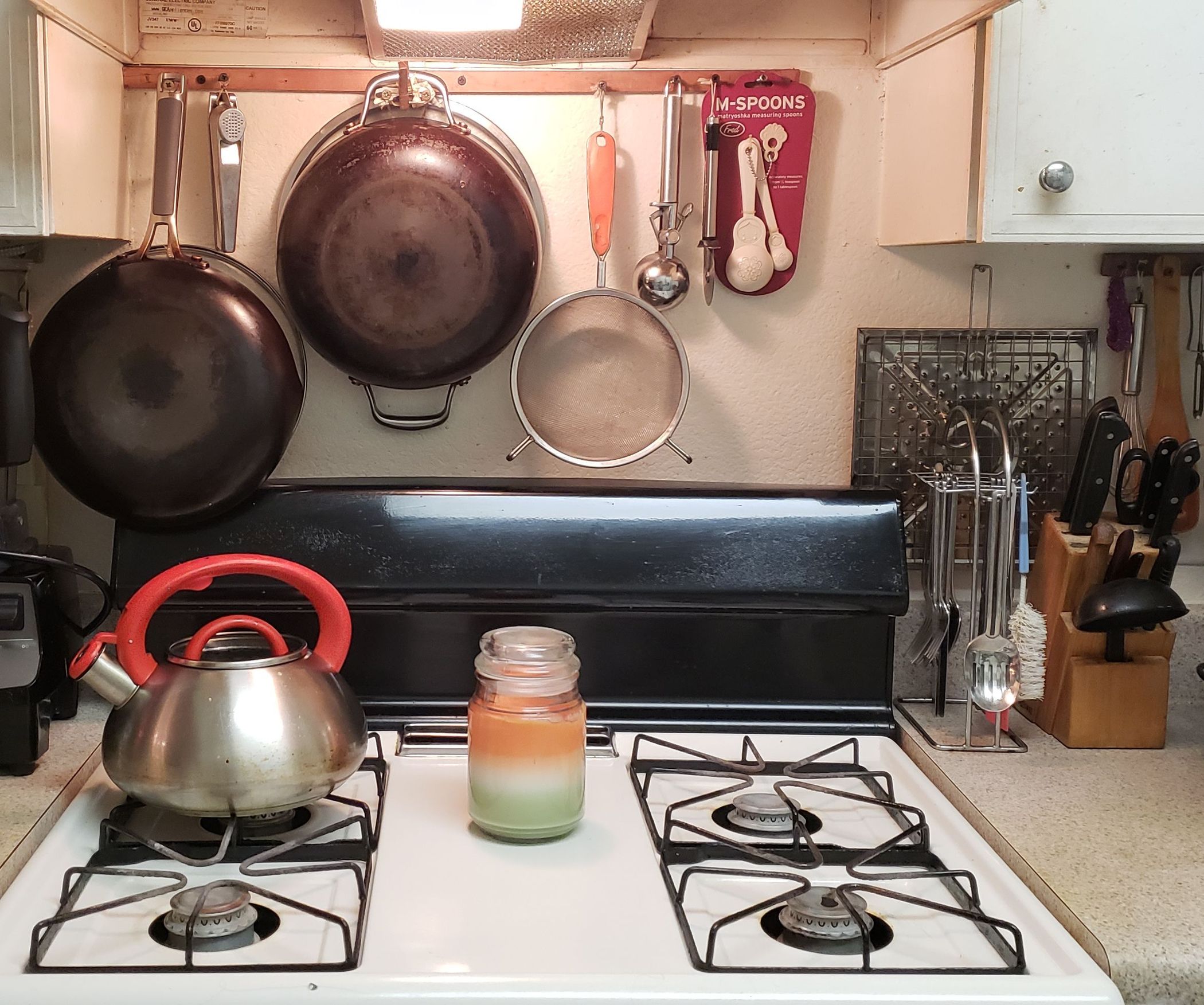 Little Kitchen Helper : 5 Steps - Instructables