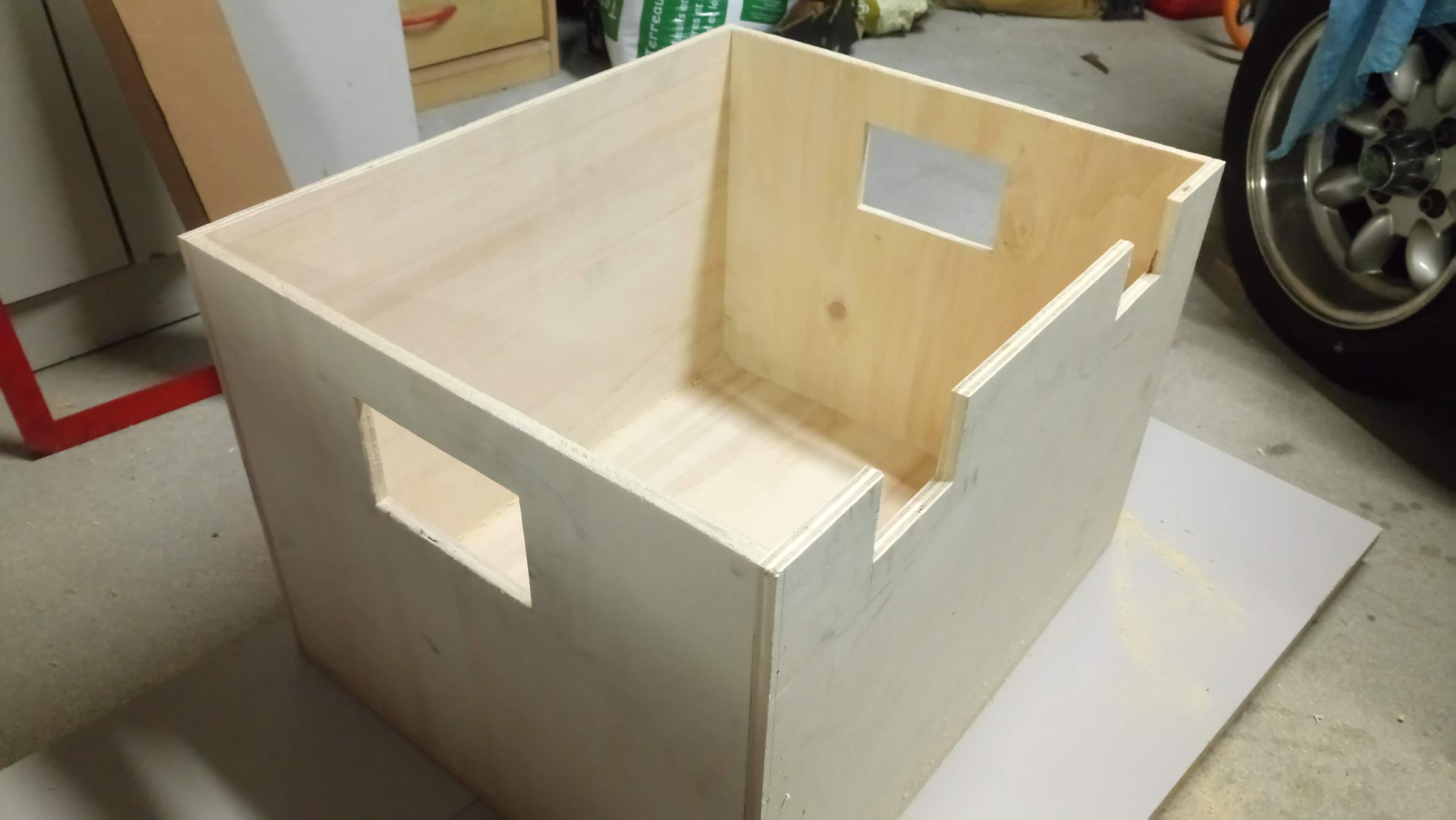 Making of a DIY Flightcase : 9 Steps (with Pictures) - Instructables
