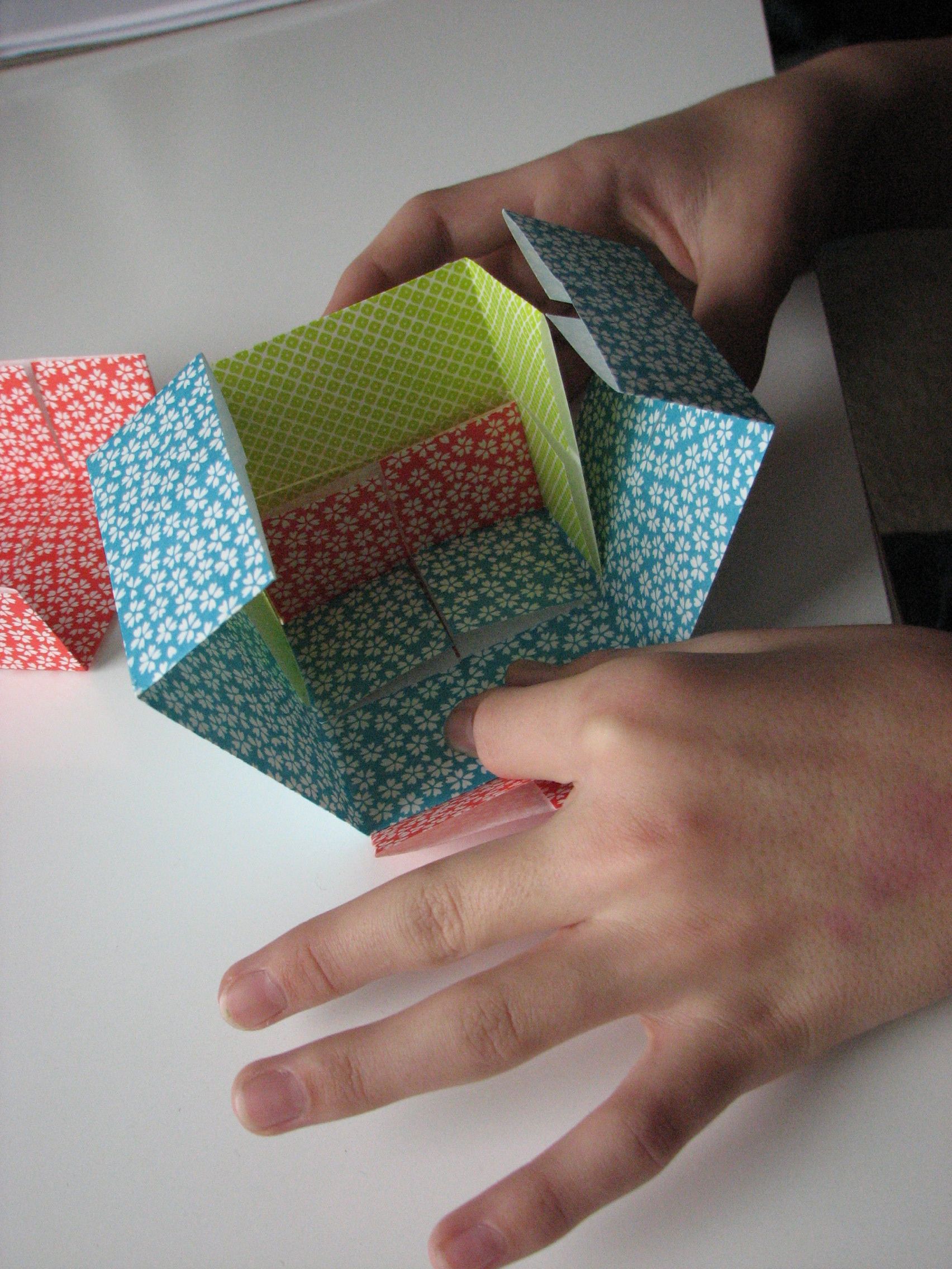 Jackson Cube (EASY! Beginner Unit Origami) : 9 Steps (with Pictures ...