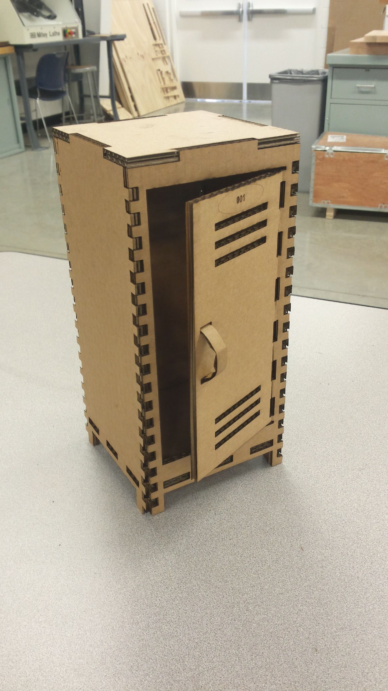 Cardboard Mini Locker : 8 Steps (with Pictures) - Instructables