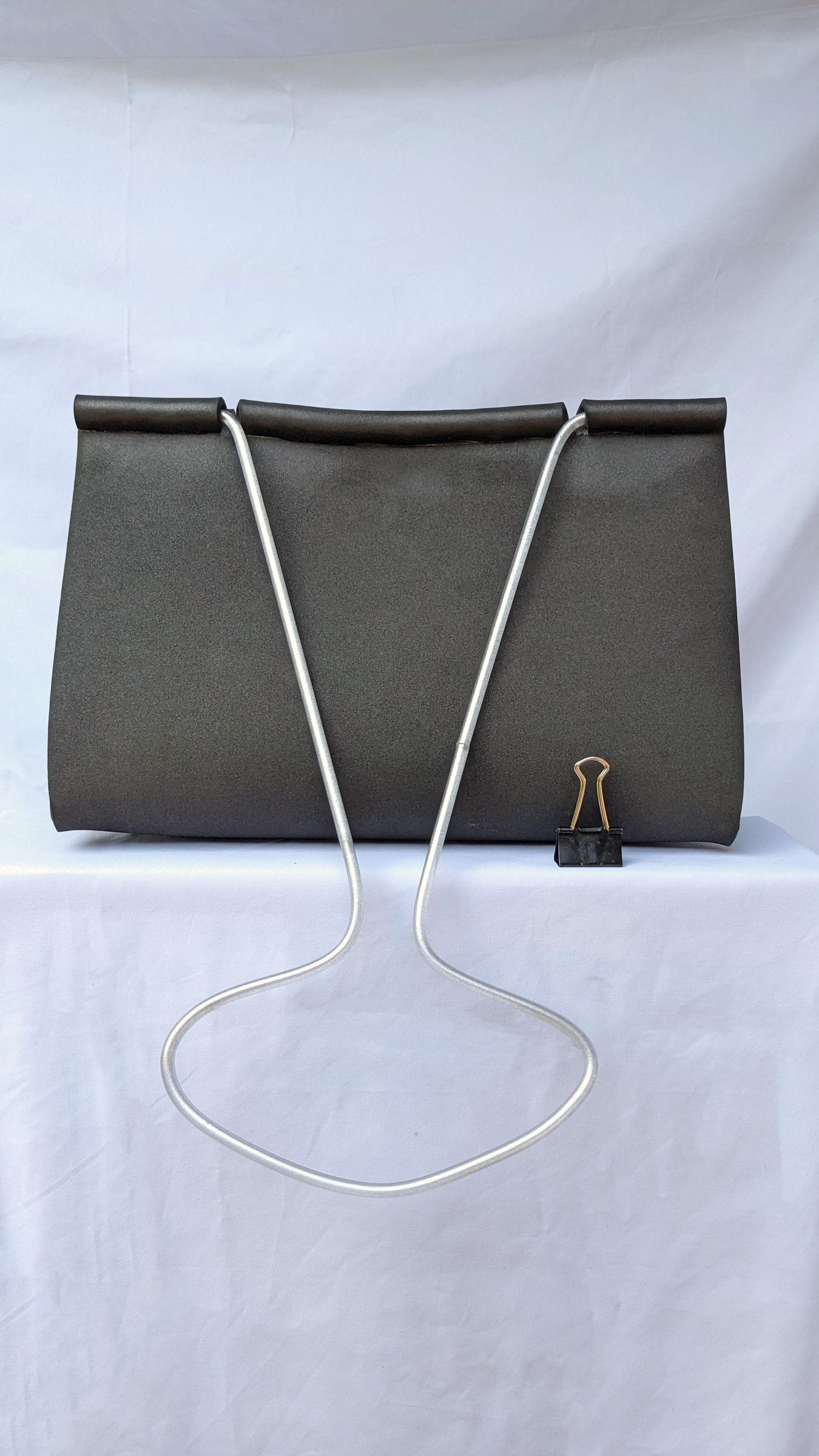 Giant Binder Clip Bag : 12 Steps (with Pictures) - Instructables