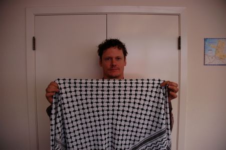 How to Wrap a Keffiyeh : 4 Steps - Instructables