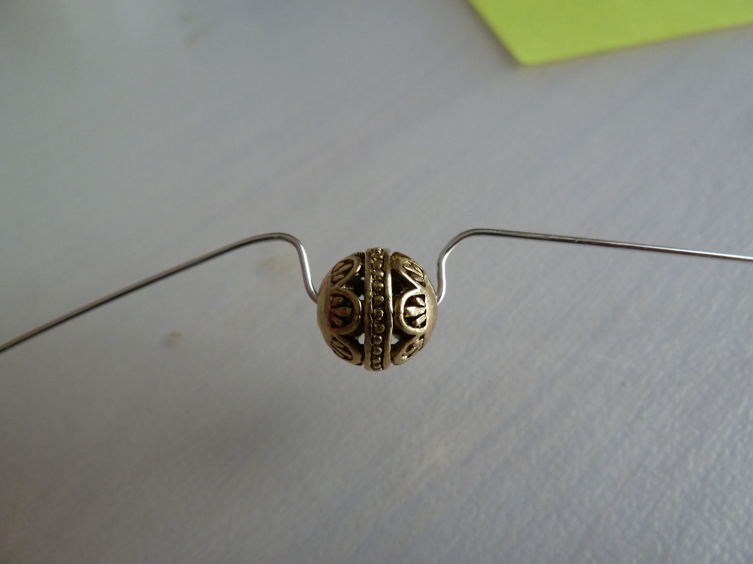 Golden Snitch Necklace : 11 Steps (with Pictures) - Instructables