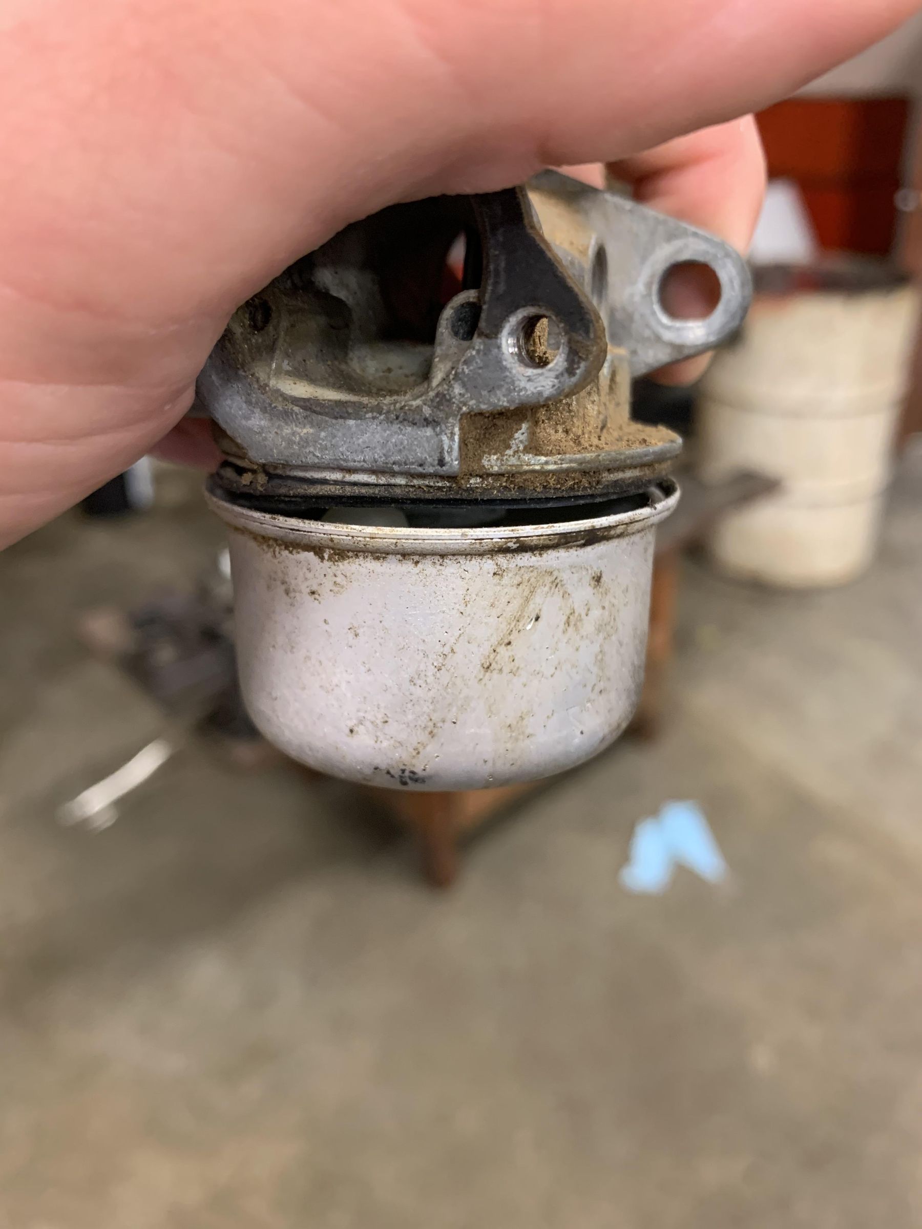 Fixing a Carburetor Needle Valve on a Small Engine : 7 Steps ...