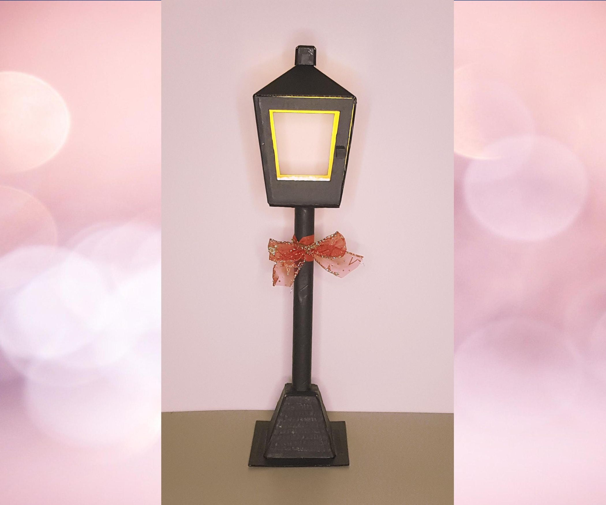 How to Make a Cardboard Christmas Lamppost : 6 Steps - Instructables