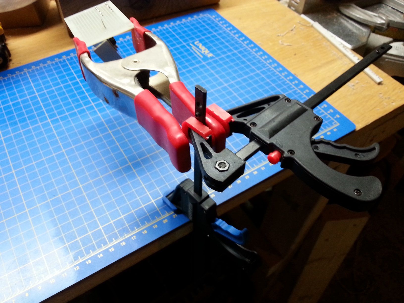 10 DIY Alternatives to Off-The-Shelf Electronics Components : 11 Steps ...