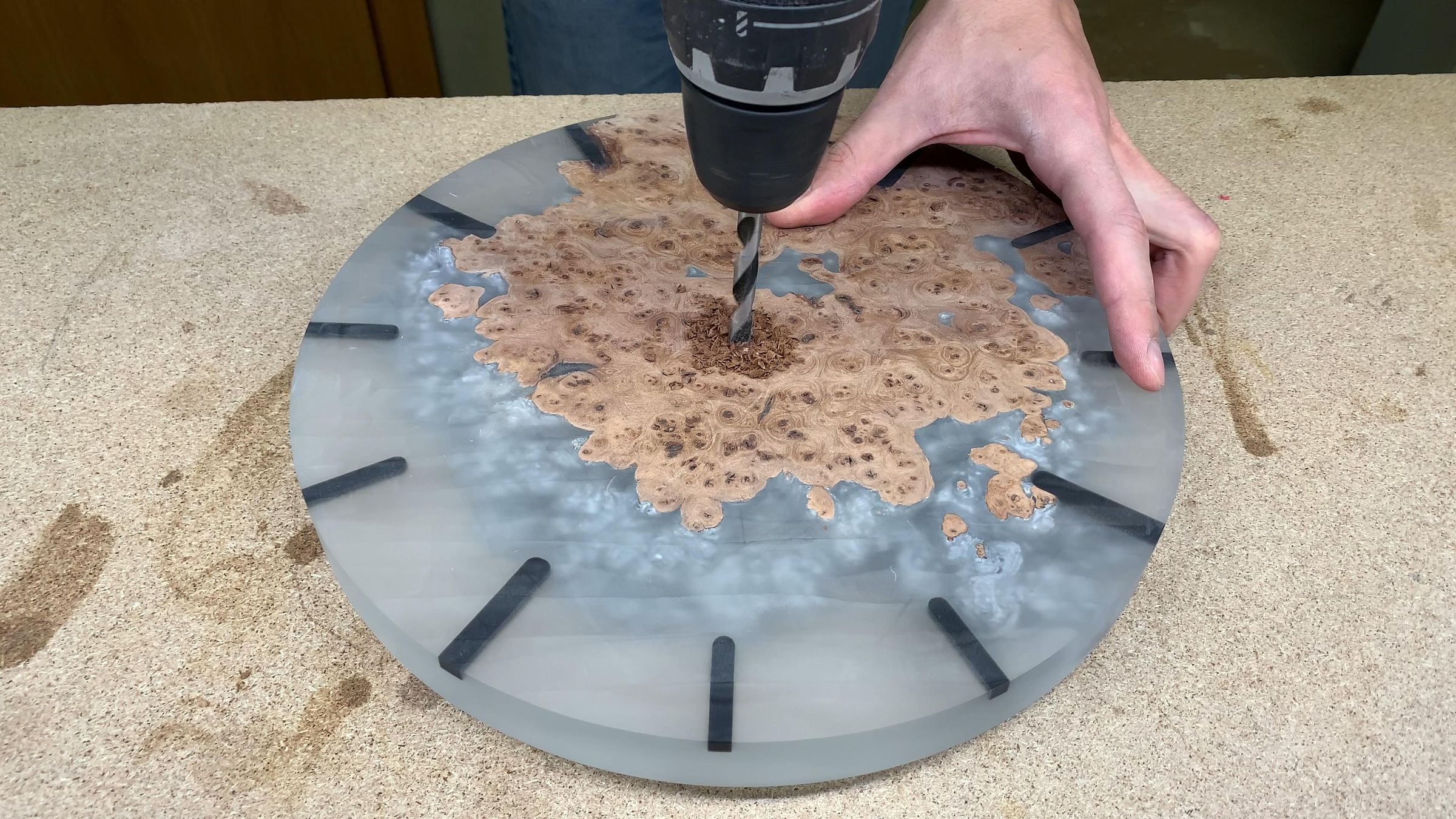 Frosted Epoxy Resin Clock : 20 Steps (with Pictures) - Instructables