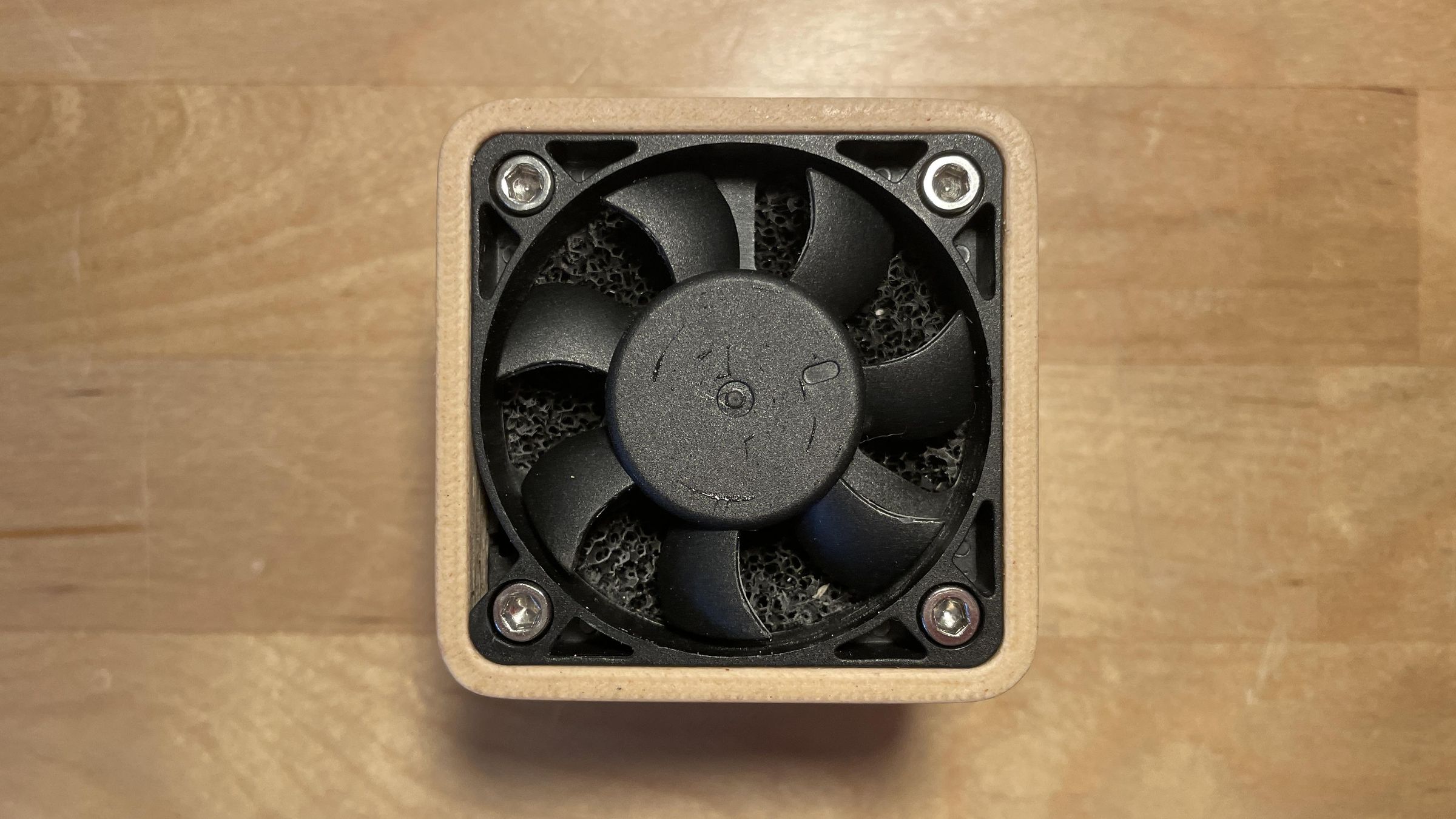 FumeCube - a Solder Fume Extractor : 4 Steps (with Pictures ...