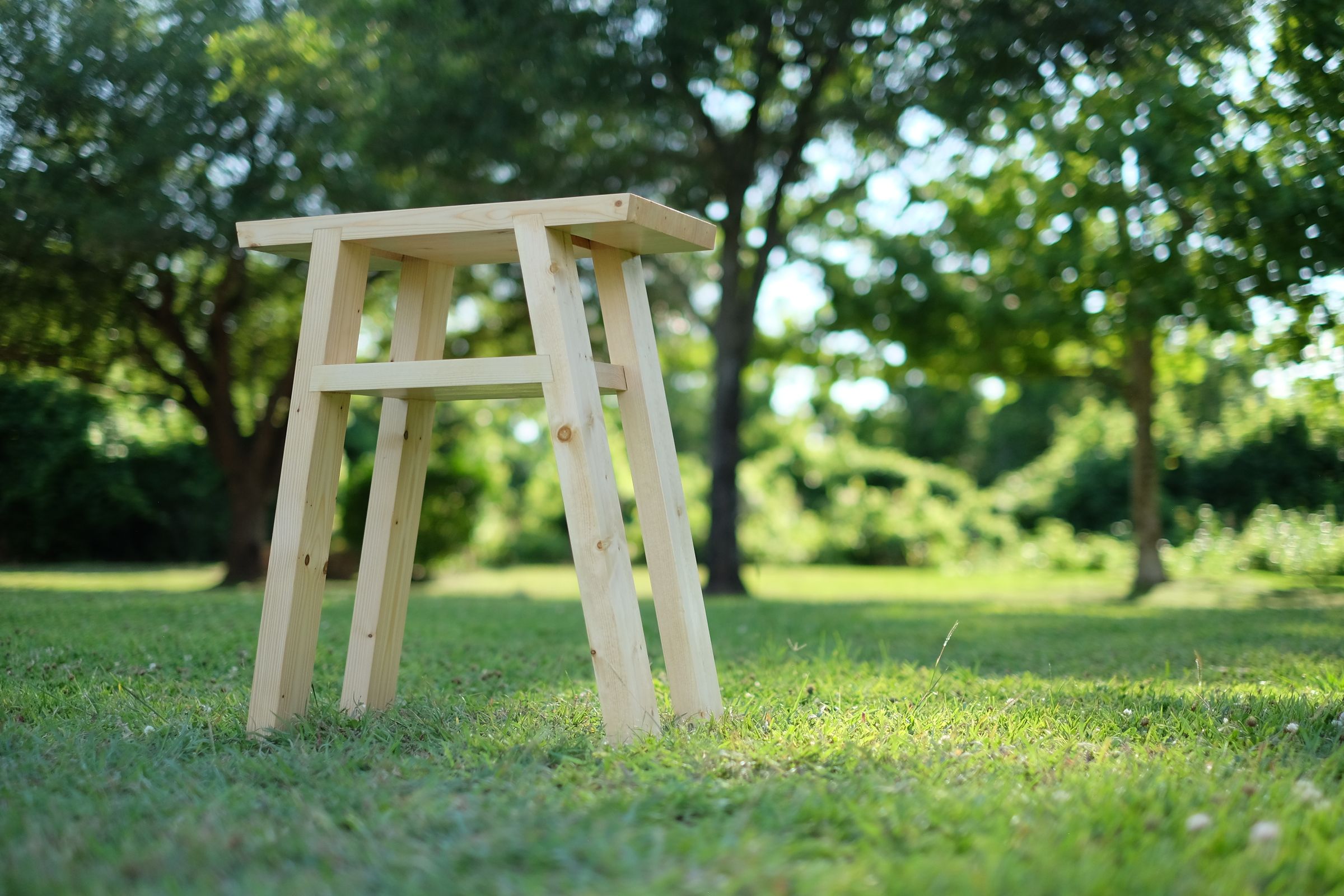 $9 2x4 Side Table : 6 Steps (with Pictures) - Instructables