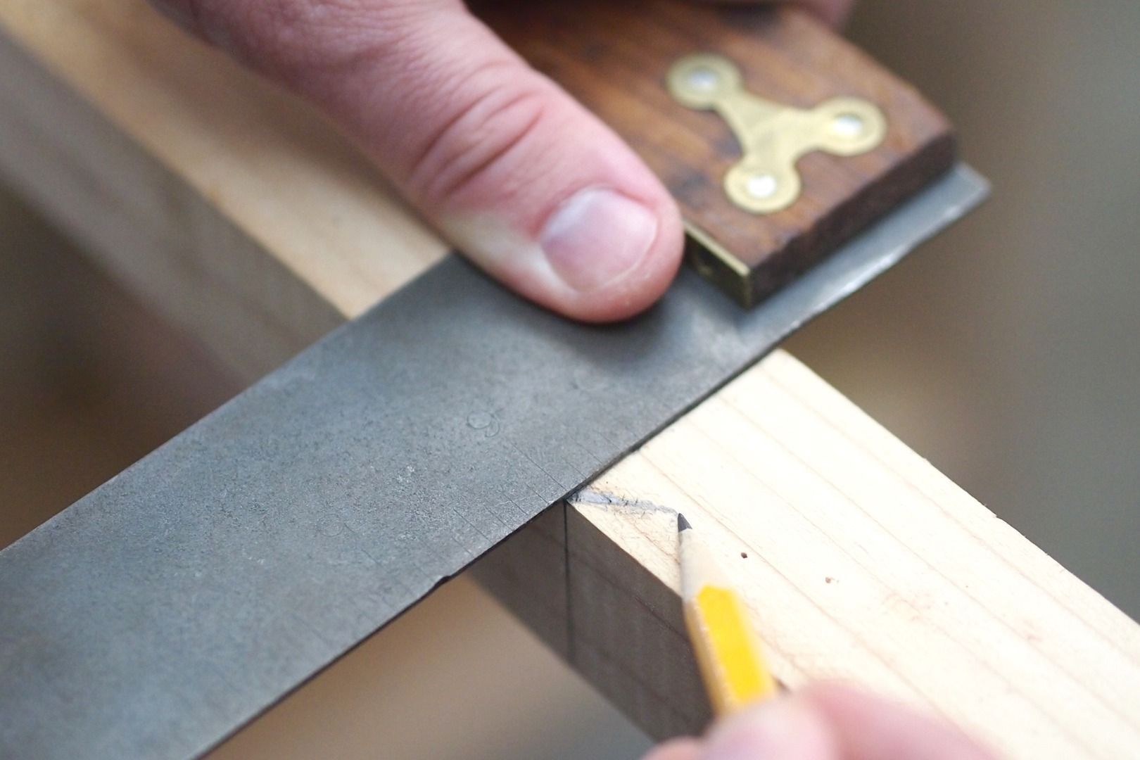 Making Perfectly Straight Cuts : 8 Steps - Instructables