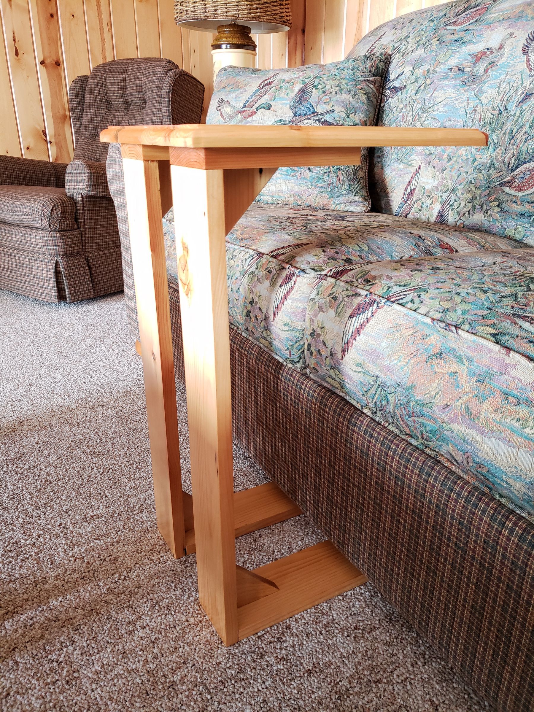 Slide Under End Table : 5 Steps (with Pictures) - Instructables