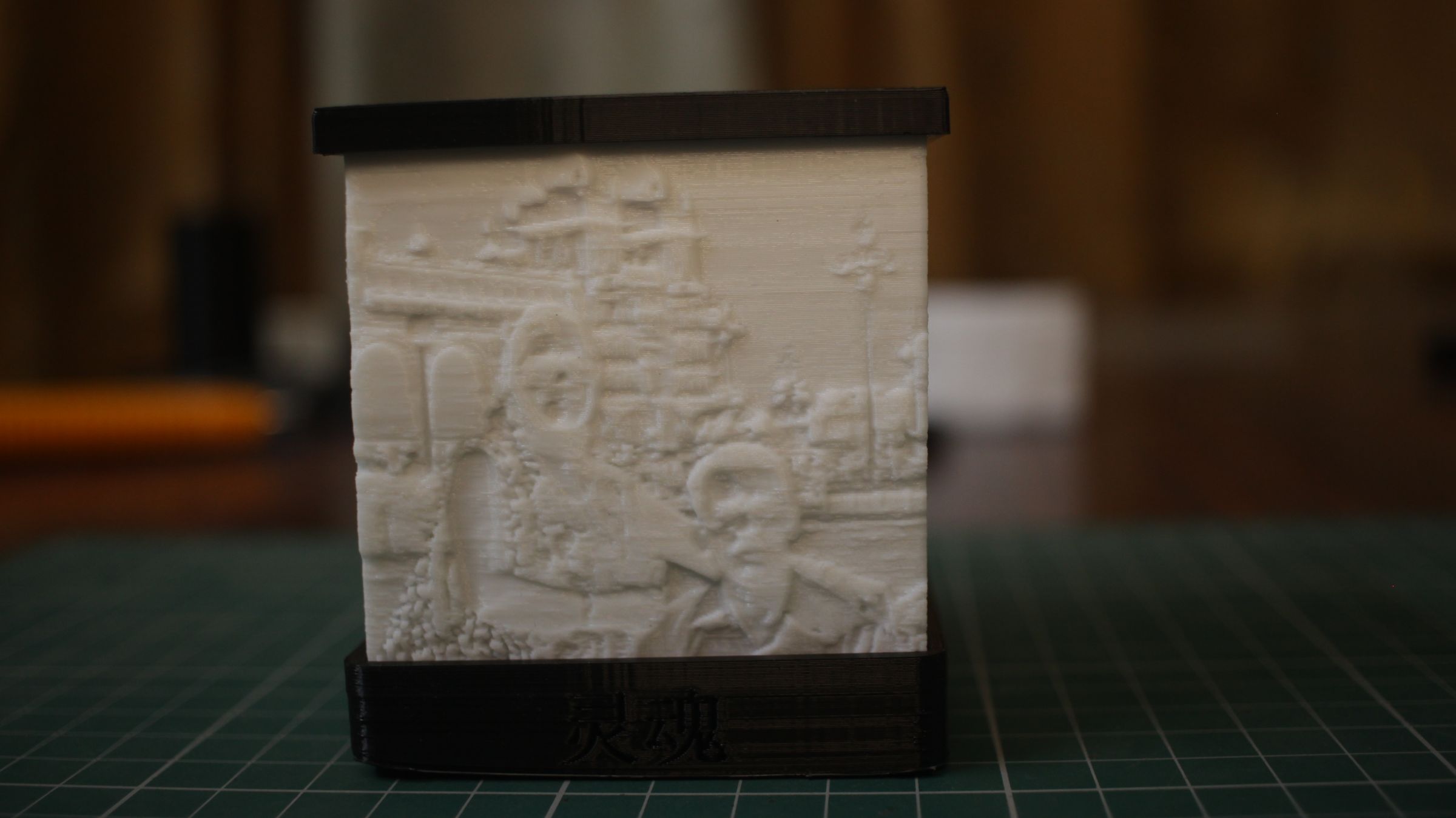Lithophane Lamp : 3D PRINTING YOUR PHOTOS! : 7 Steps (with Pictures ...