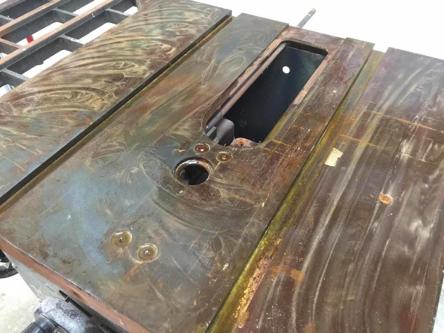 De-Rust Your Old Table Saw : 6 Steps (with Pictures) - Instructables