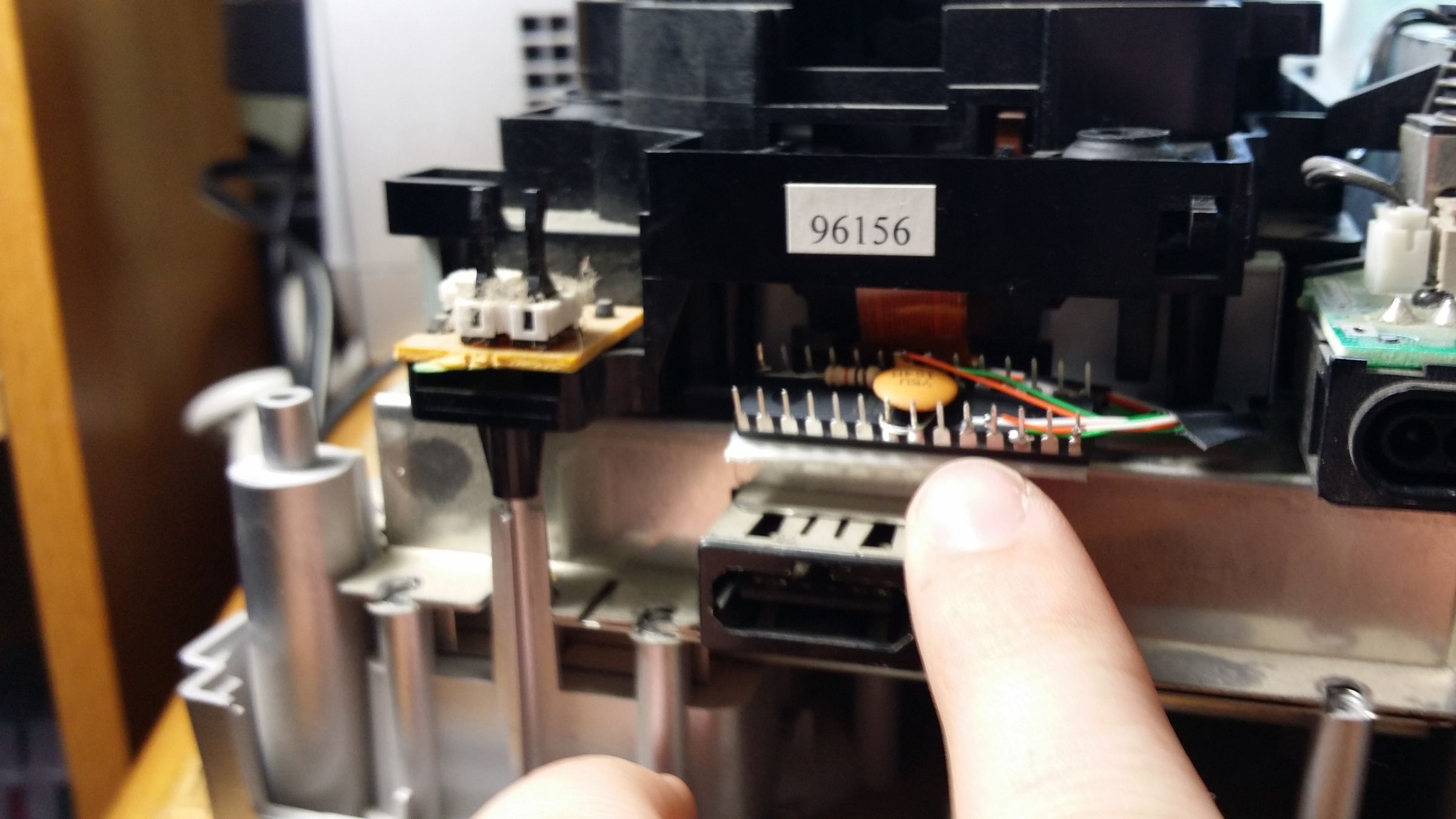 Homemade GameCube Mod-Chip : 10 Steps - Instructables