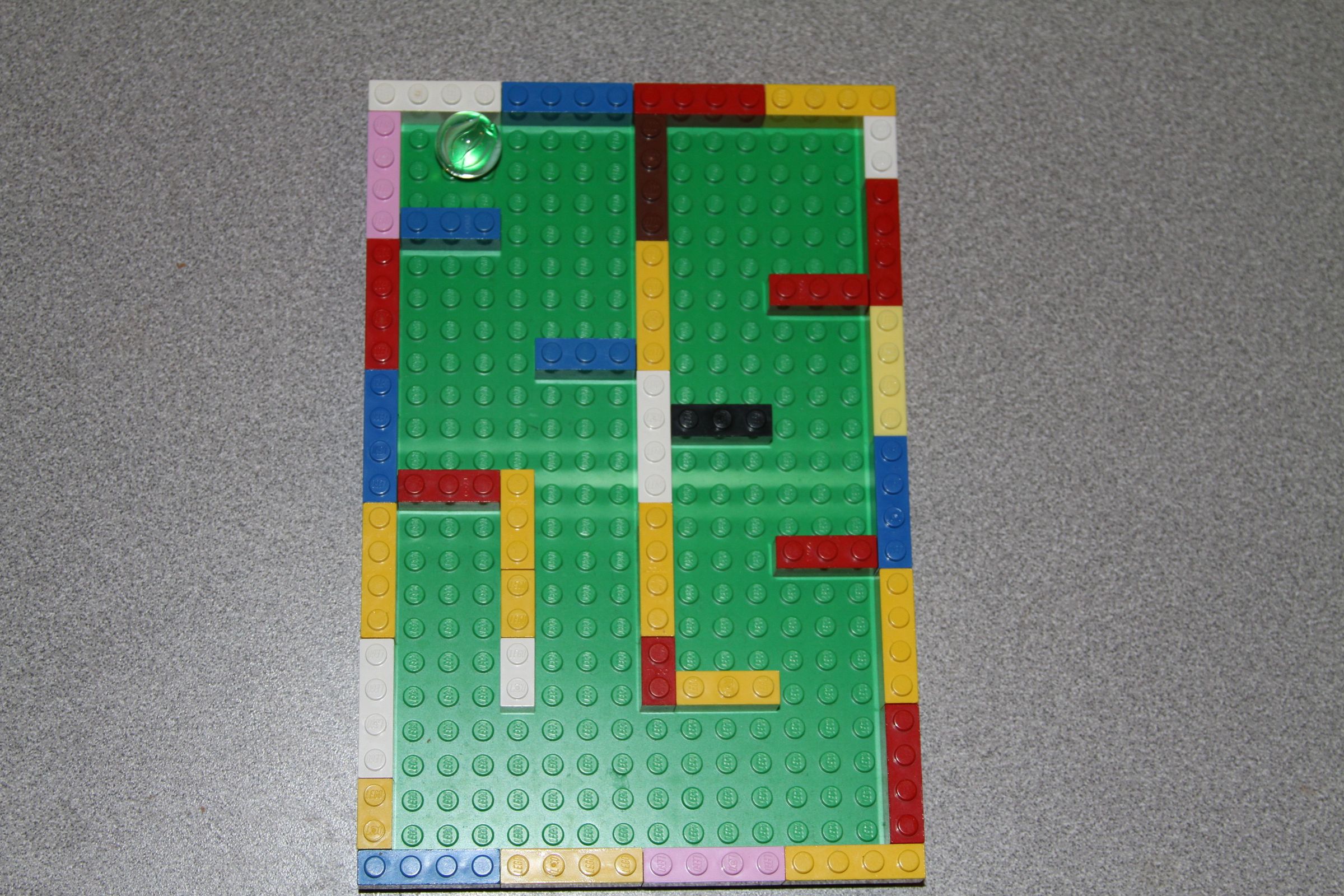 Simple LEGO Marble Maze : 4 Steps - Instructables