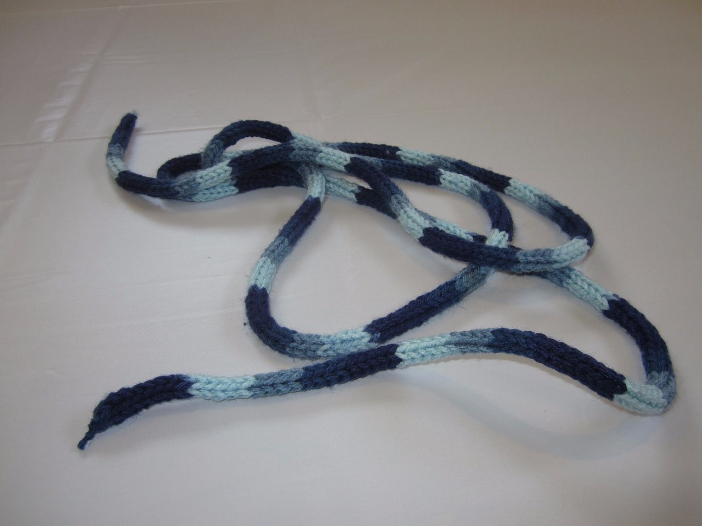 French (Spool) Knitting : 6 Steps (with Pictures) - Instructables