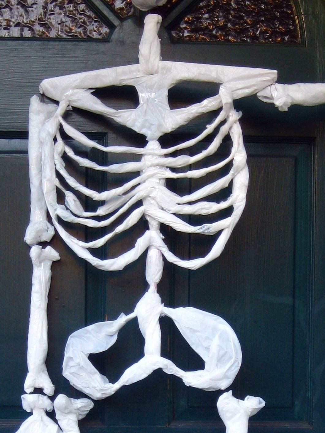 Halloween Skeleton Made of Plastic Shopping Bags. : 7 Steps (with ...