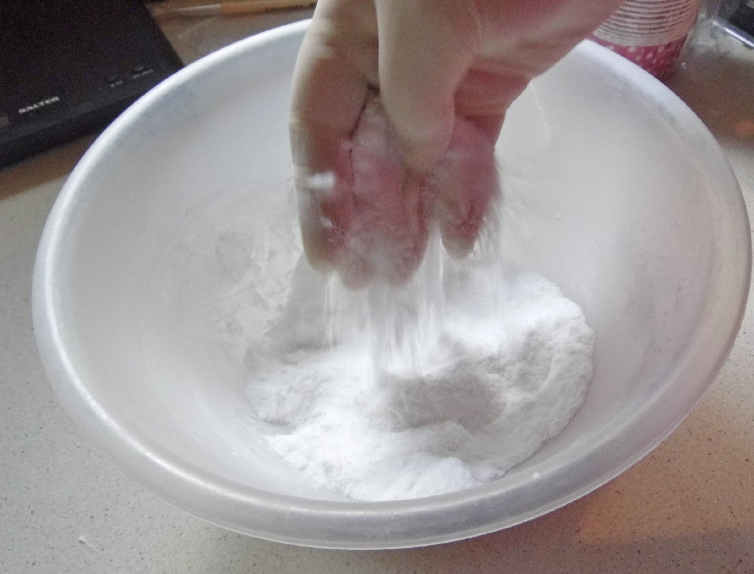 How To: Make a Bath Bomb : 10 Steps (with Pictures) - Instructables