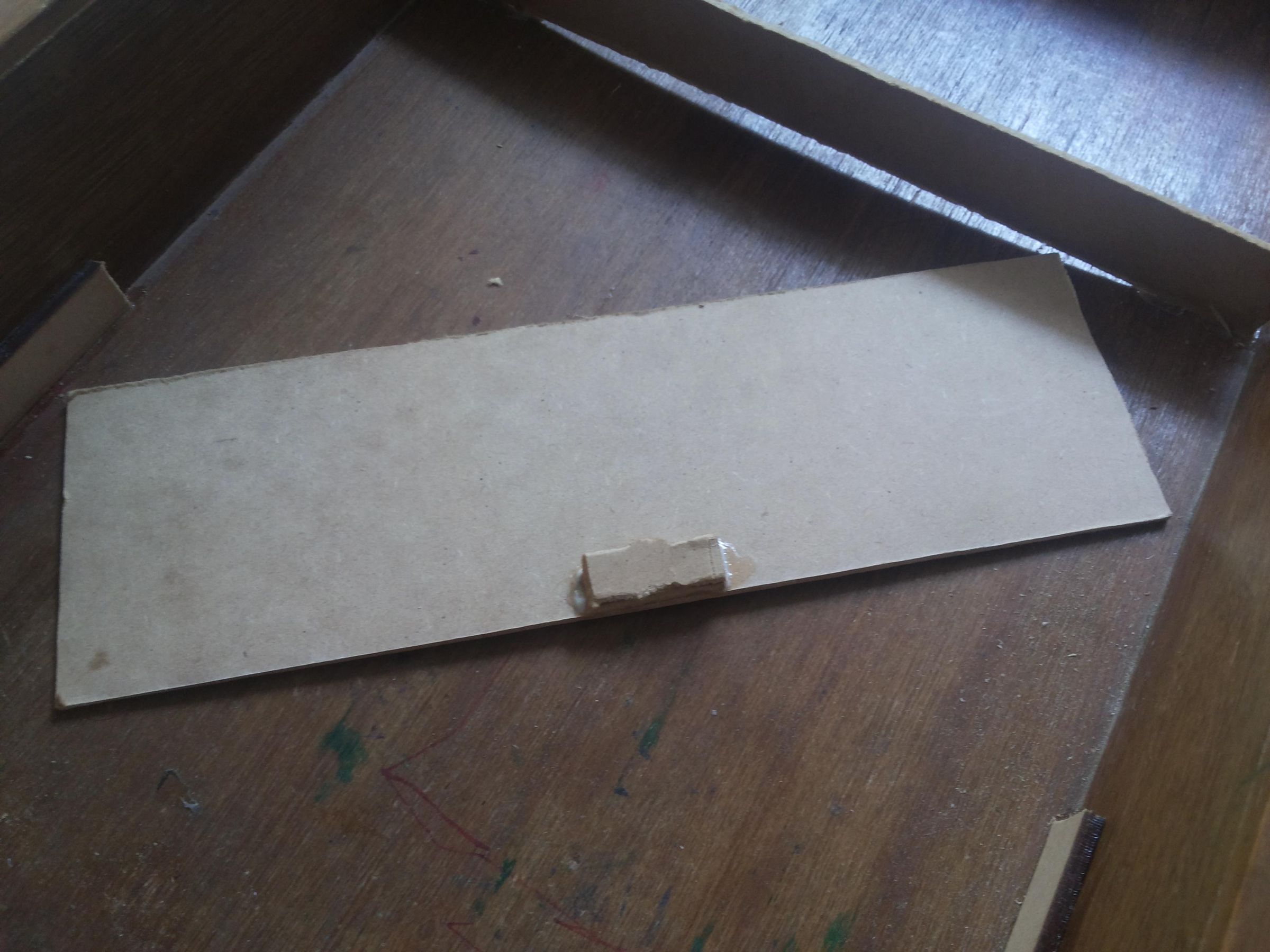 Secret Compartment in Drawer : 4 Steps - Instructables