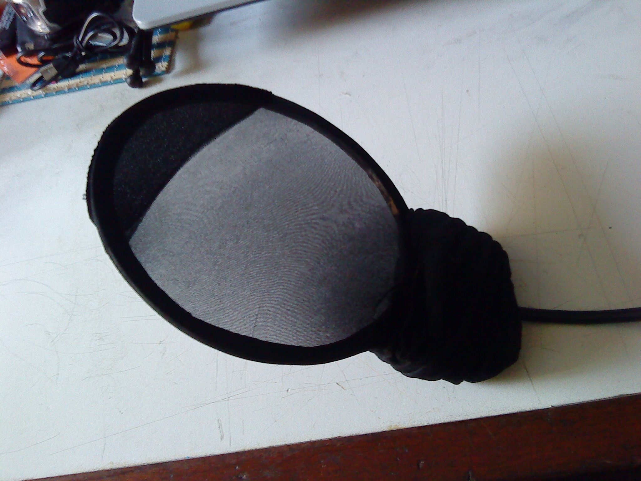 DIY Cheap Microphone Pop Filter : 6 Steps (with Pictures) - Instructables
