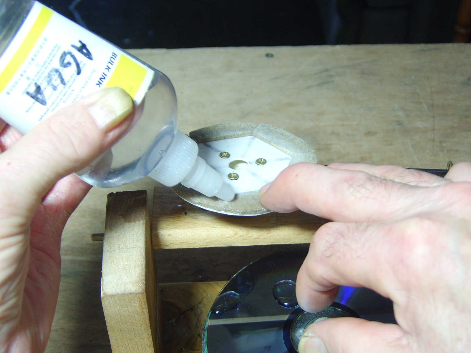 CD Polisher : 10 Steps (with Pictures) - Instructables