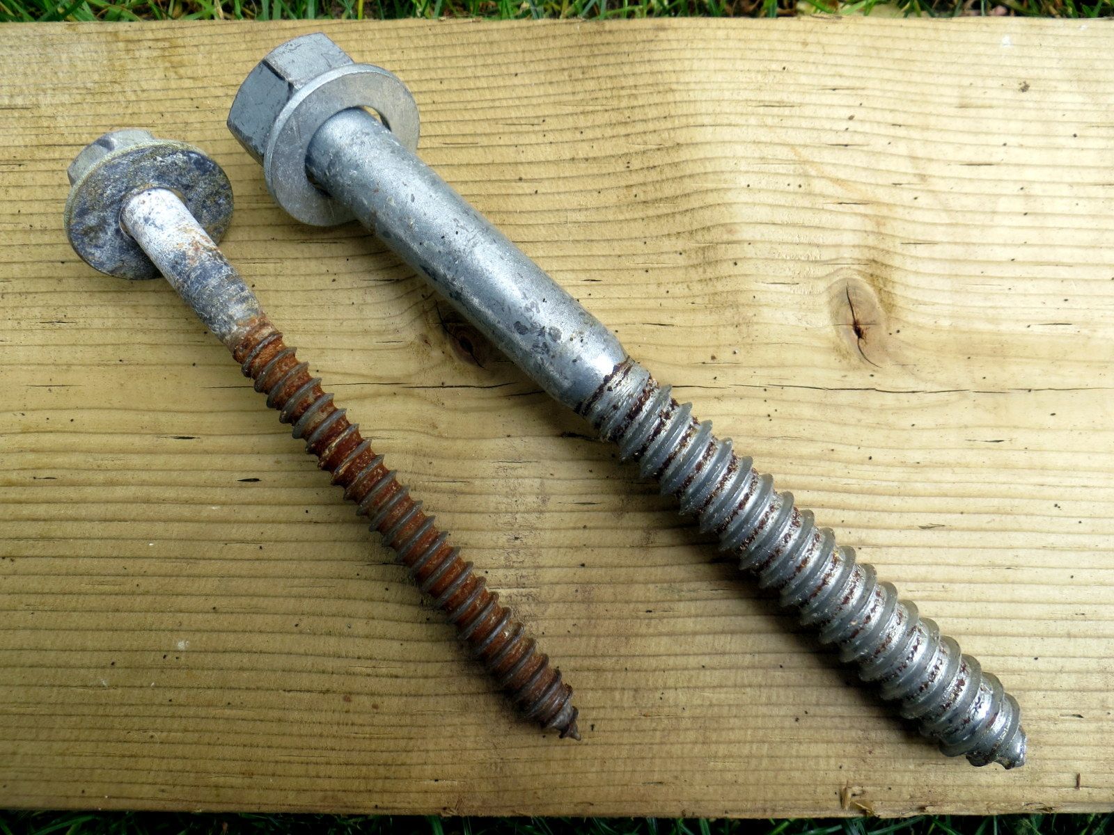 How to Build a Treehouse : 17 Steps (with Pictures) - Instructables