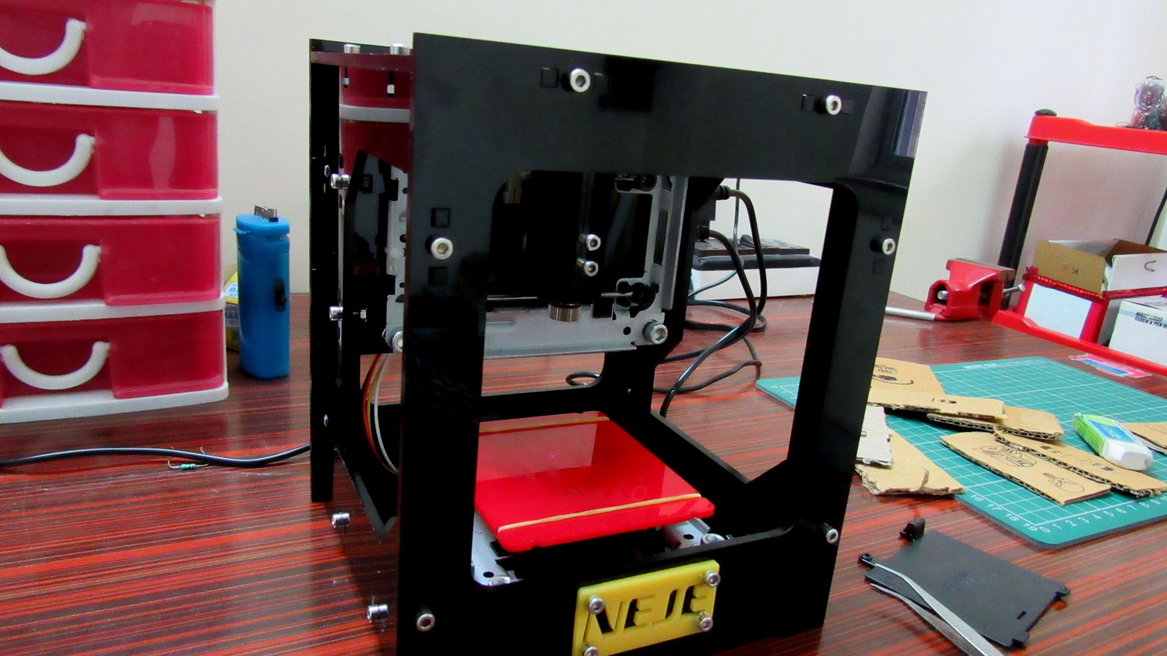 DIY LASER Engraving/Cutting for Dummies : 9 Steps - Instructables