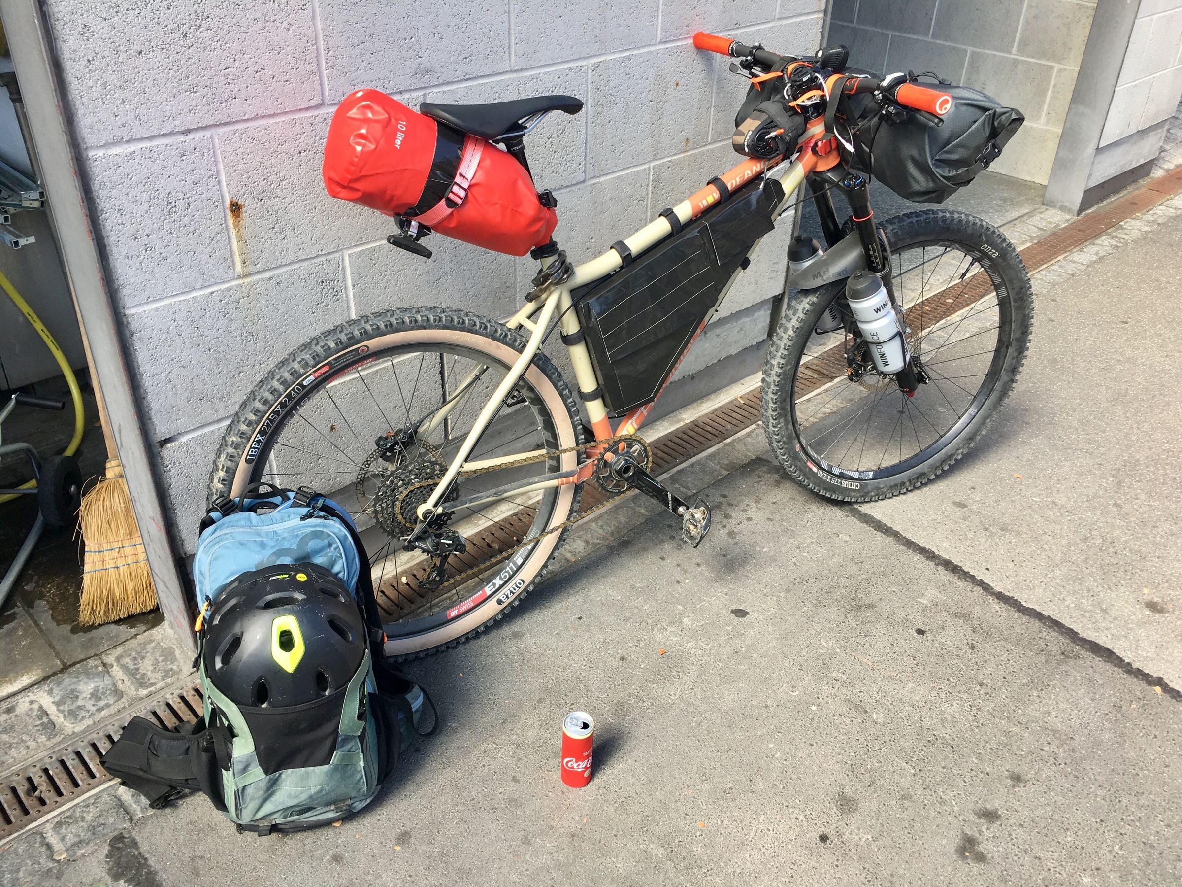 Bikepacking Bags and Setup on the Cheap - How to Repurpose a Vintage ...
