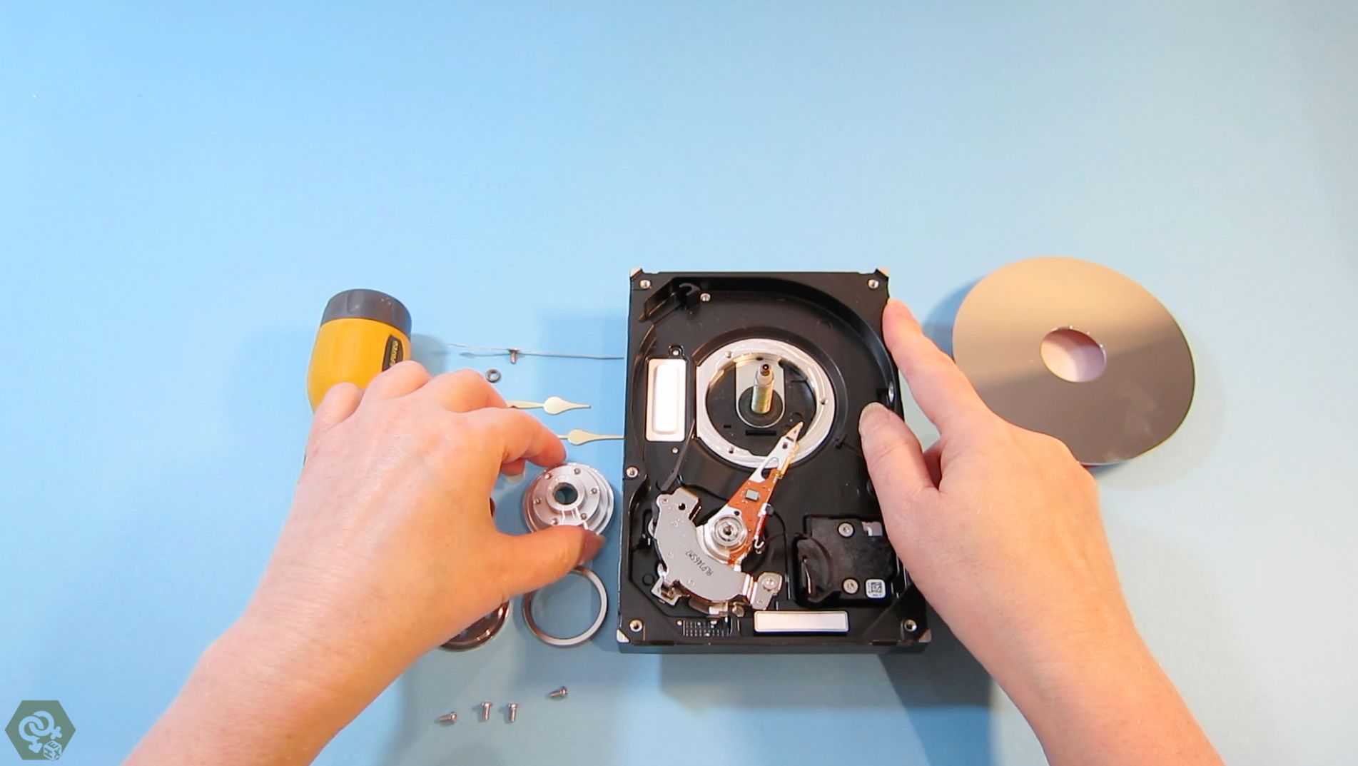 Upcycle a Hard Drive Into a Clock : 19 Steps (with Pictures ...
