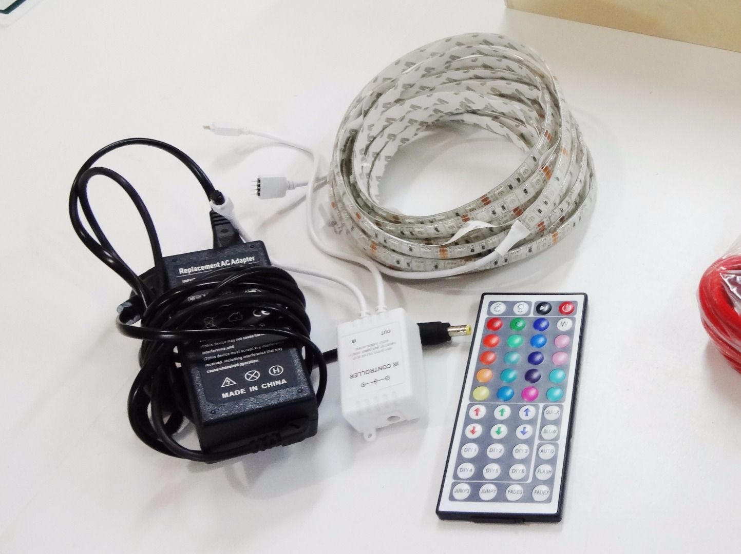 How to Make an LED Light Box : 11 Steps (with Pictures) - Instructables