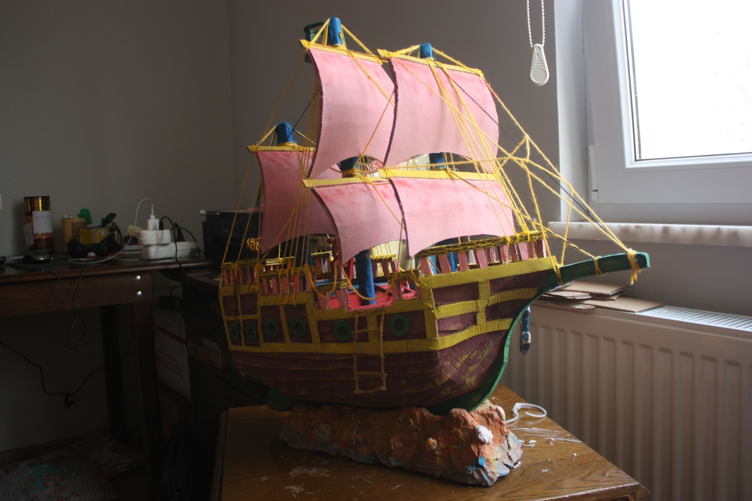 DIY Cardboard Pirate Ship : 8 Steps (with Pictures) - Instructables