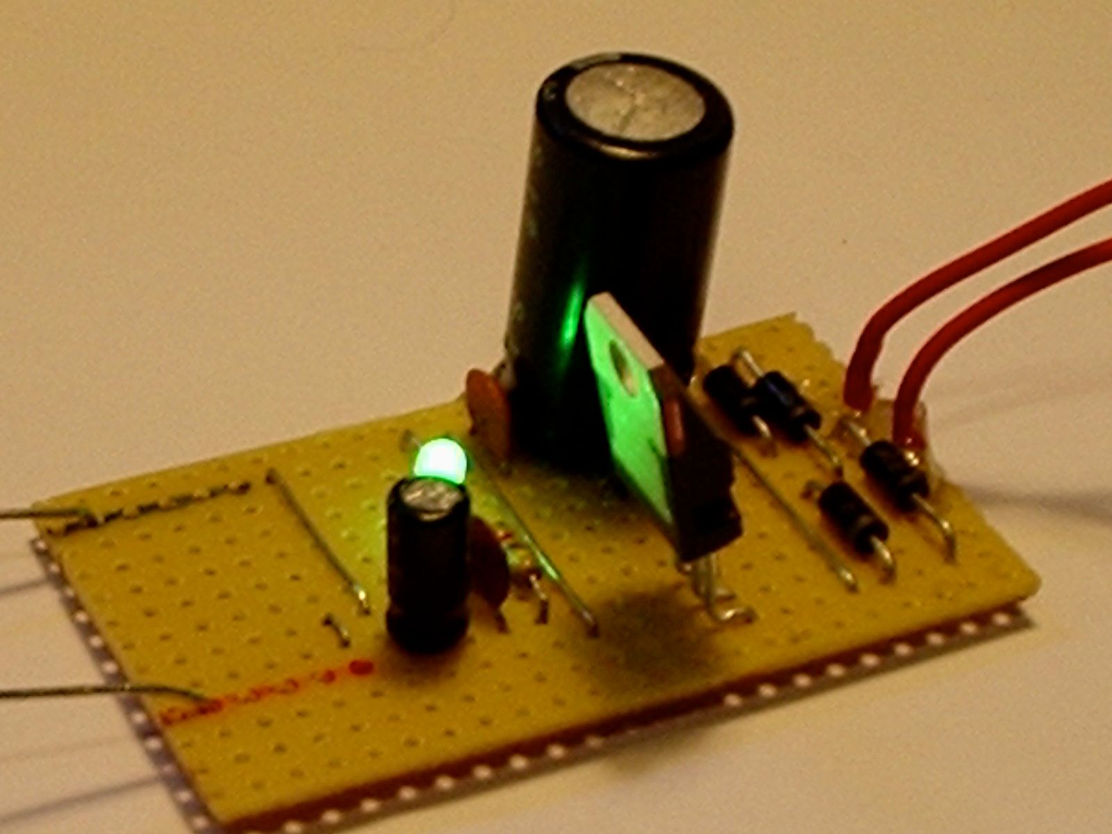 Make a Simple 12 Volt Power Supply : 6 Steps - Instructables
