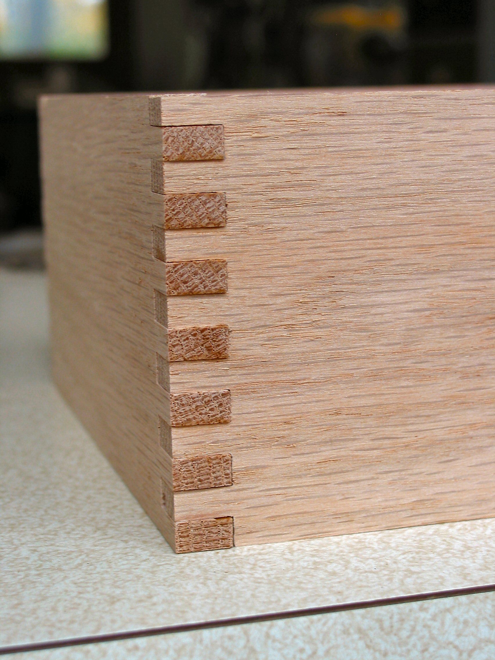 Oak Jewelry Box Featuring Box Joint Construction : 9 Steps (with ...