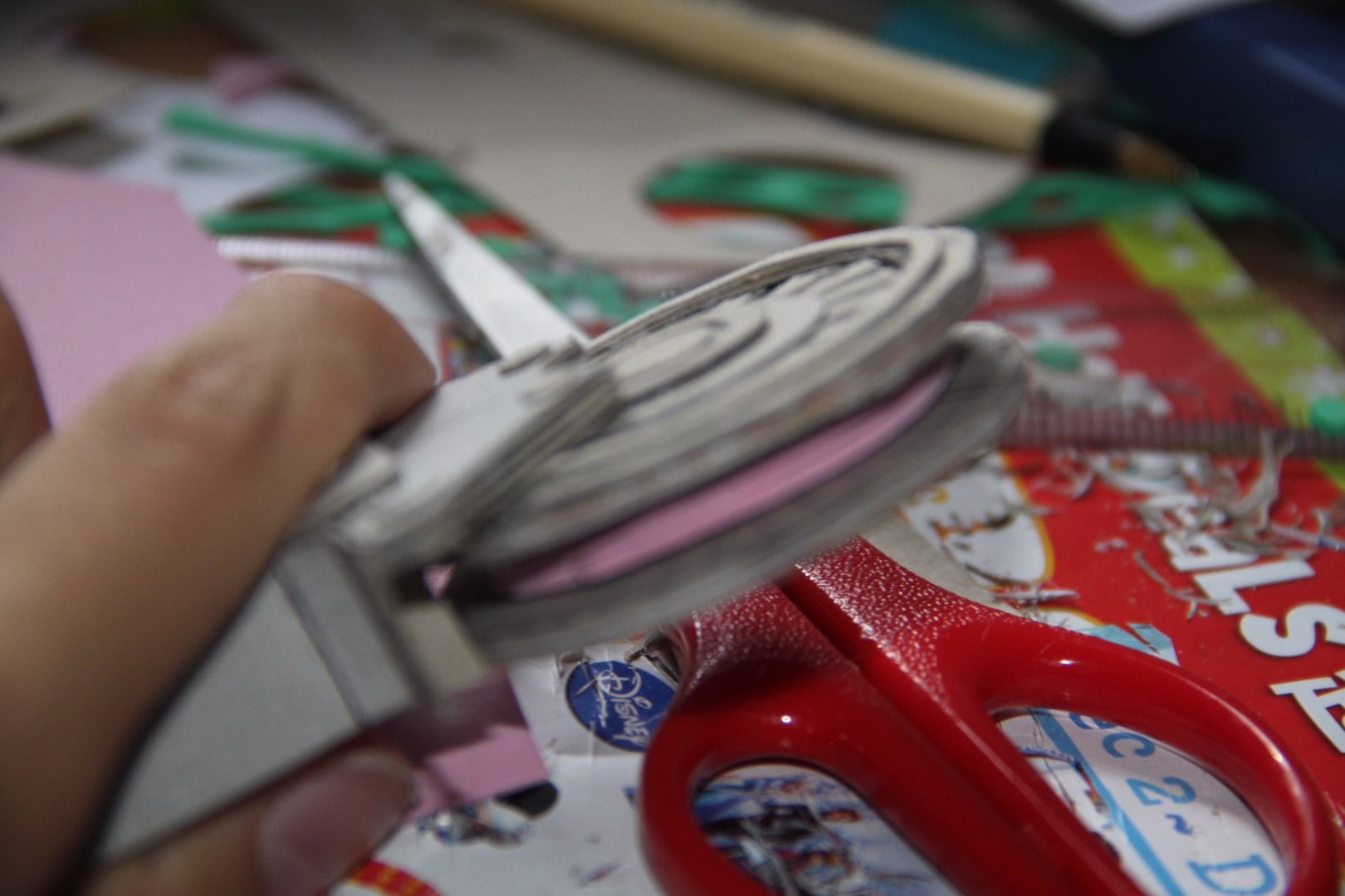 AC:Syndicate Hidden Blade Guantlet Replica!! : 10 Steps (with Pictures ...