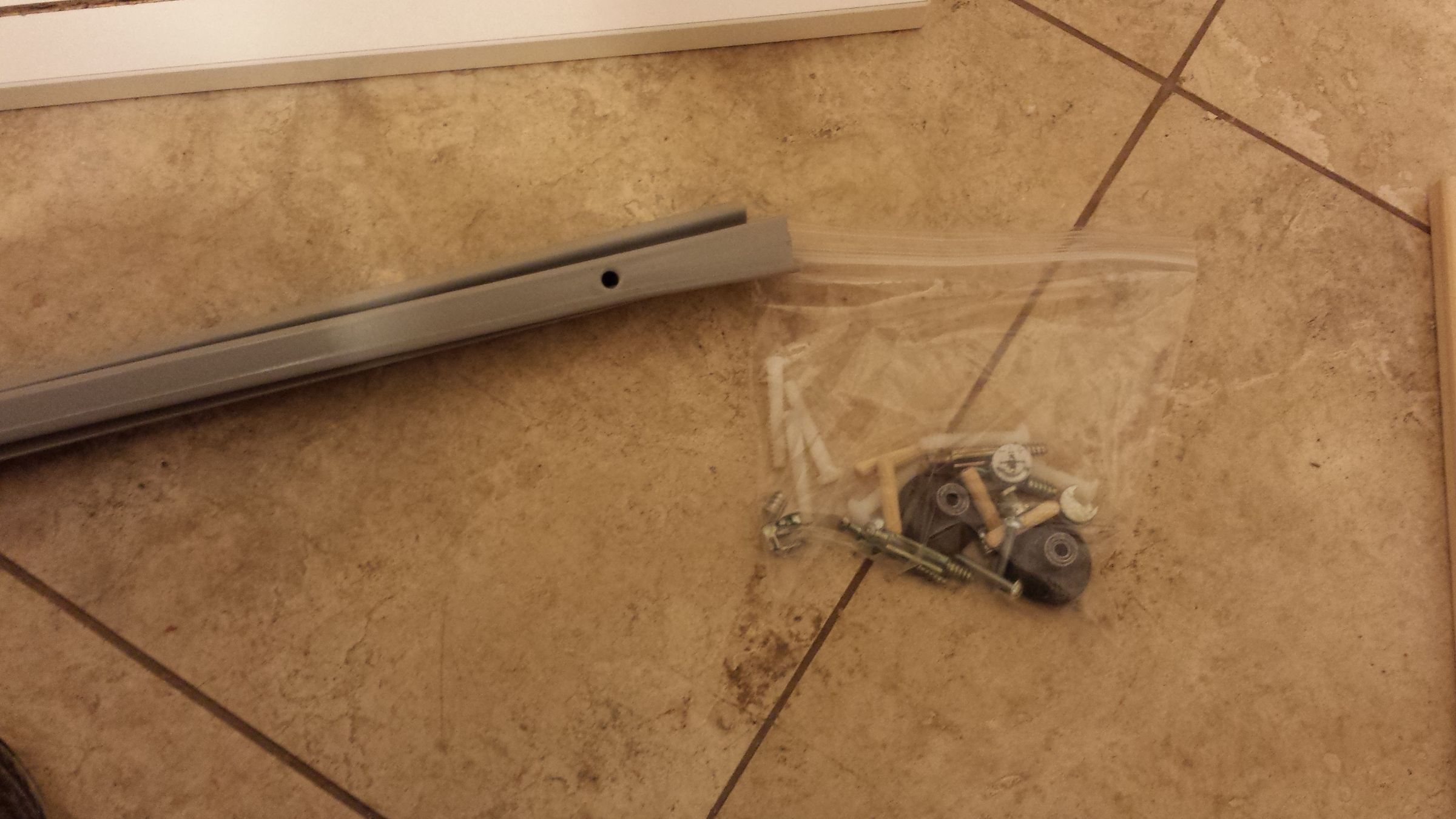 Fixing Saggy Drawers : 8 Steps (with Pictures) - Instructables