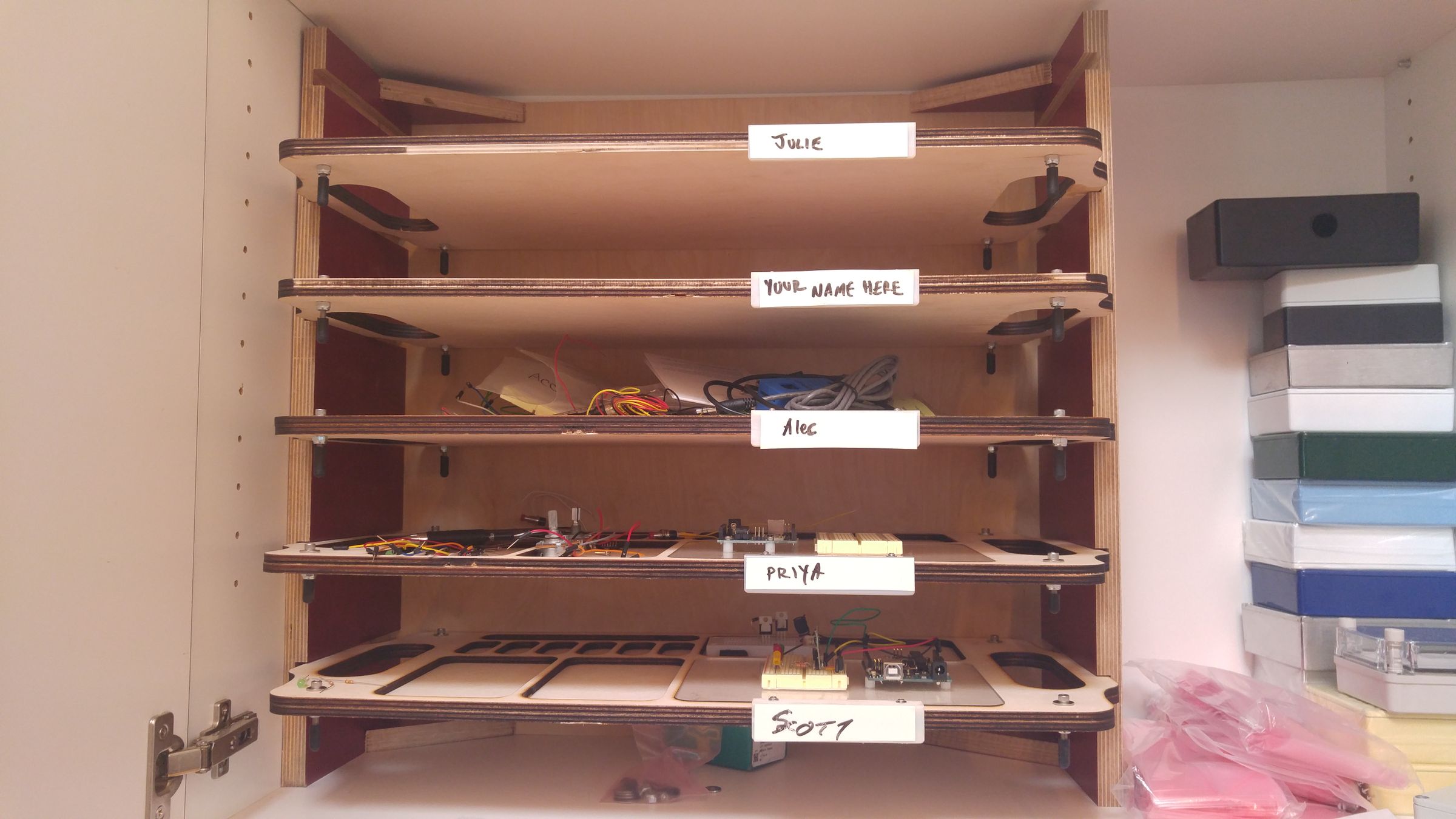 Electronics Project Trays : 8 Steps (with Pictures) - Instructables