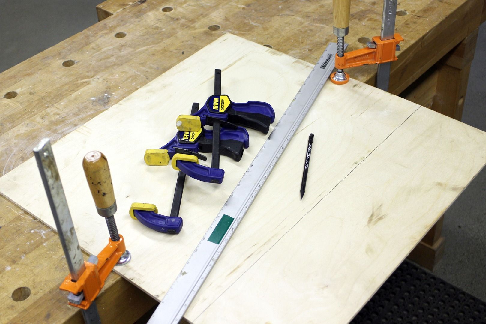 Making Perfectly Straight Cuts : 8 Steps - Instructables