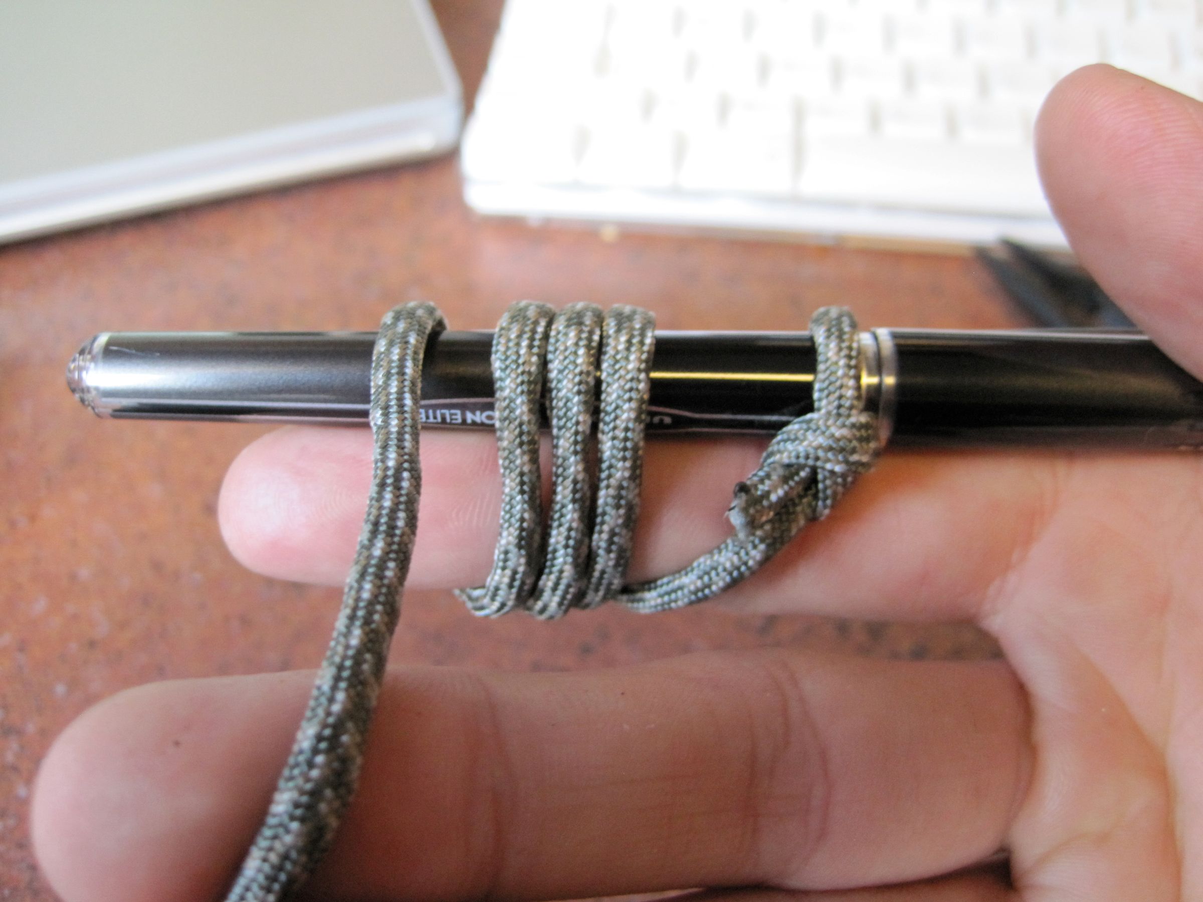 Slatts Paracord Rescue Bracelet (no Buckle) : 7 Steps (with Pictures ...