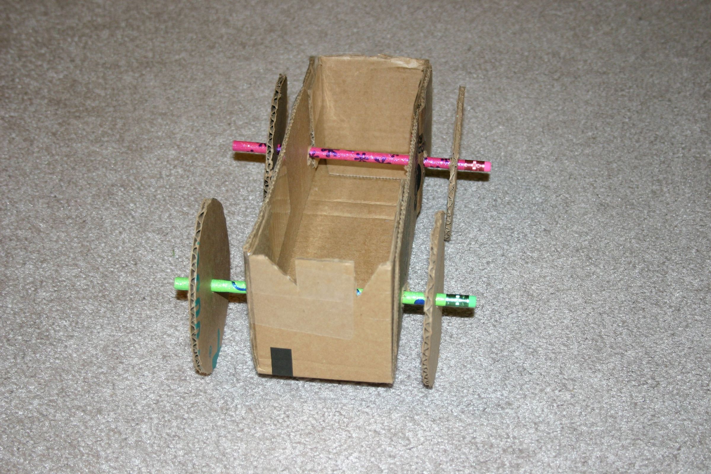 Rubber Band Powered Cardboard Car : 10 Steps - Instructables