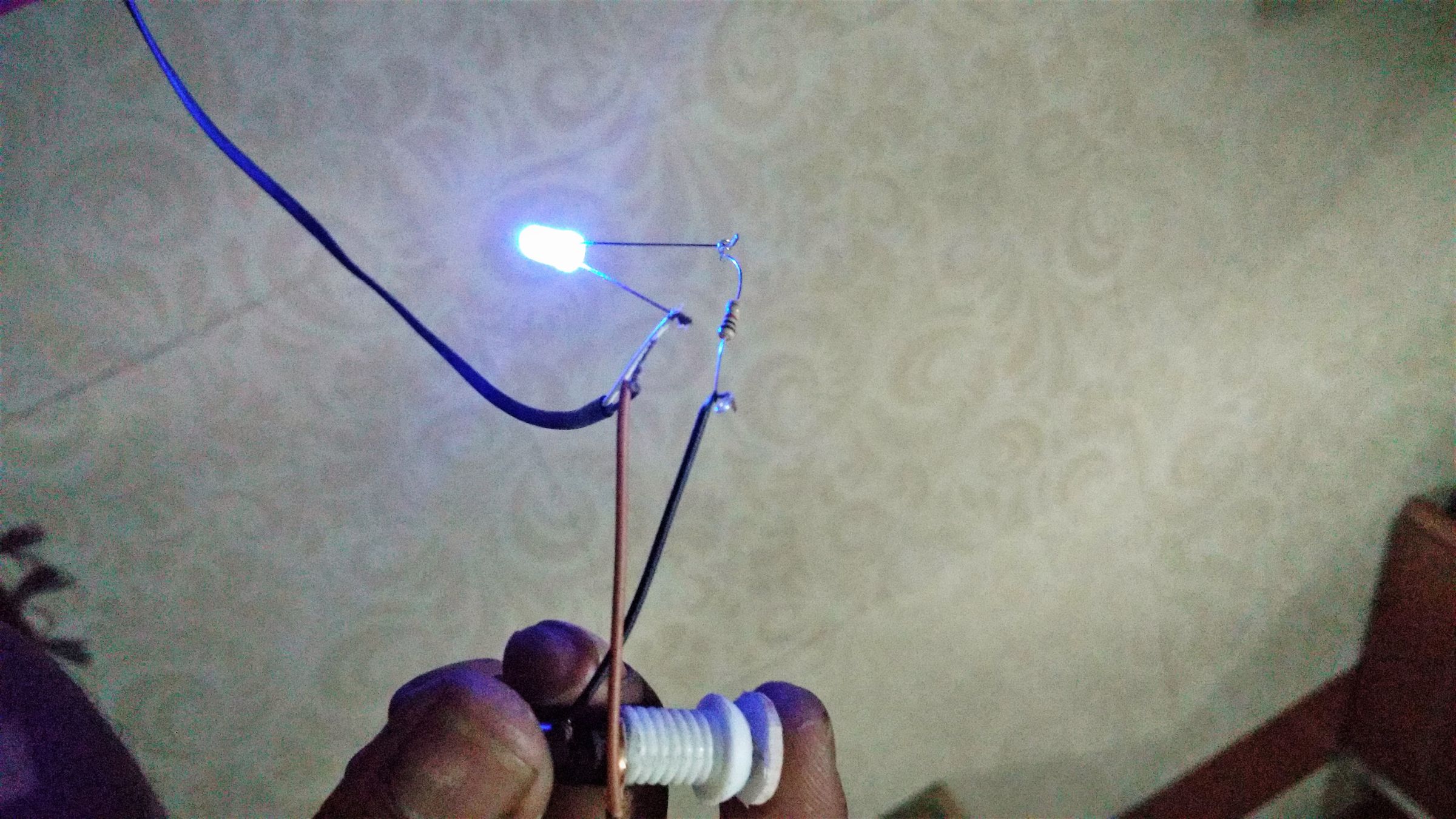 How to Make a Push Button Switch : 7 Steps (with Pictures) - Instructables