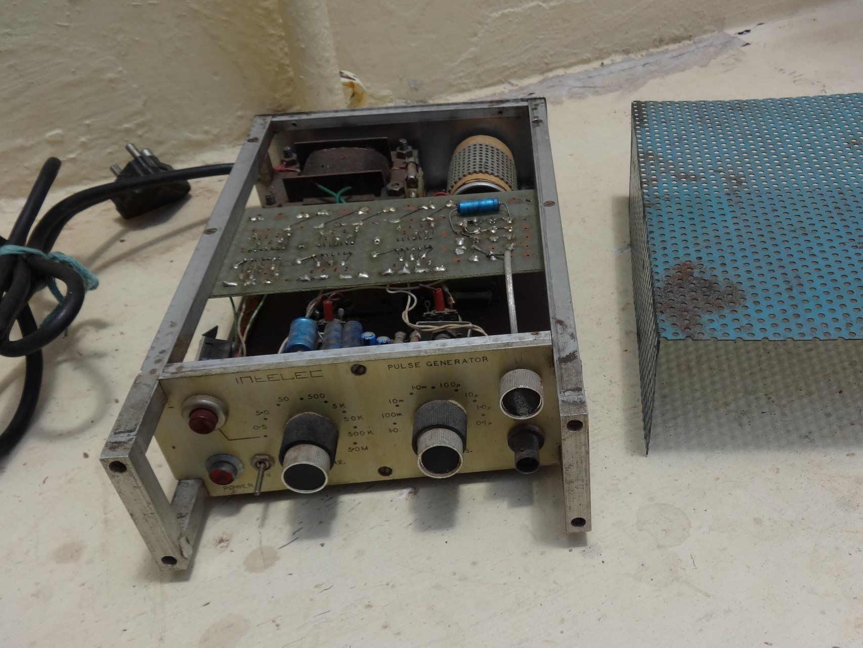 Simple DIY Electronic Enclosure : 3 Steps (with Pictures) - Instructables