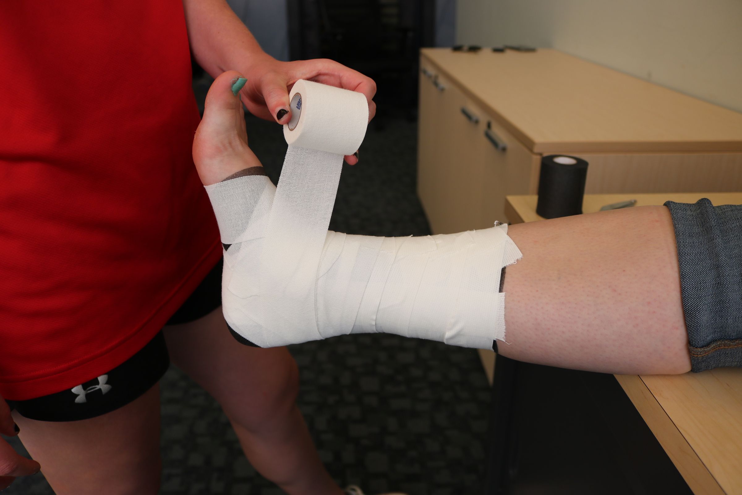 Ankle Taping Made Easy : 17 Steps (with Pictures) - Instructables