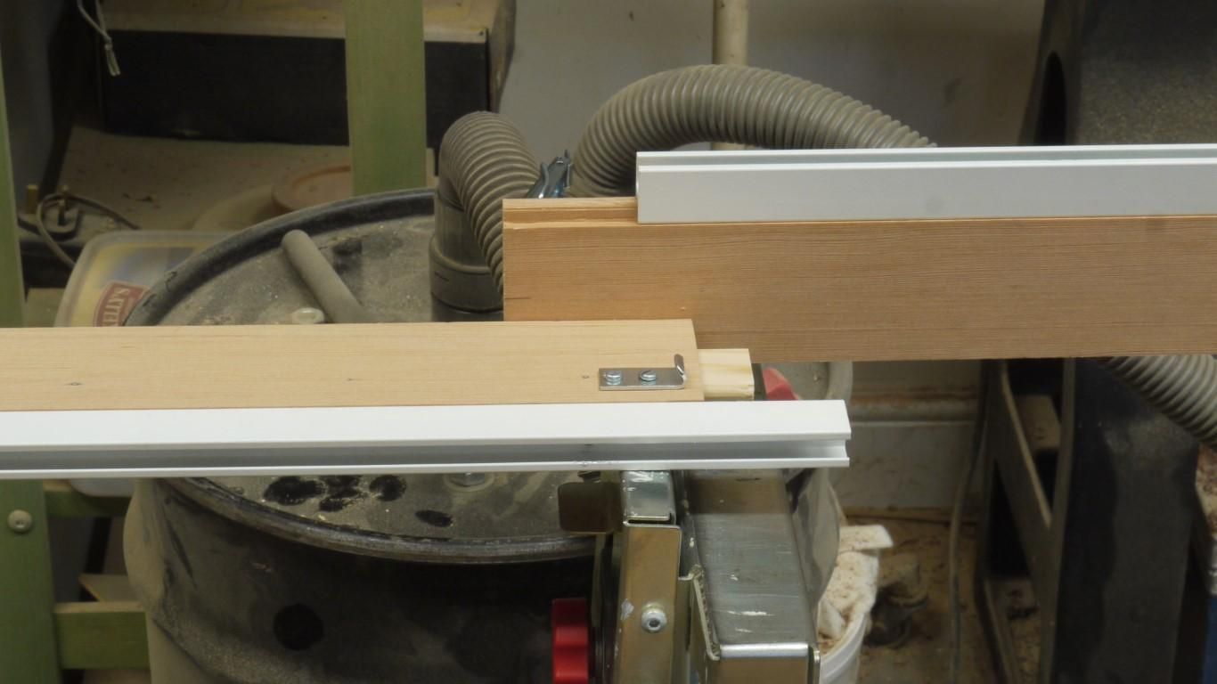 Flip Stop for a Miter Saw : 5 Steps (with Pictures) - Instructables