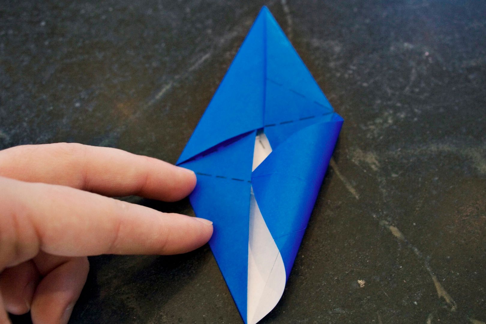 Sonobe Unit Origami : 9 Steps (with Pictures) - Instructables