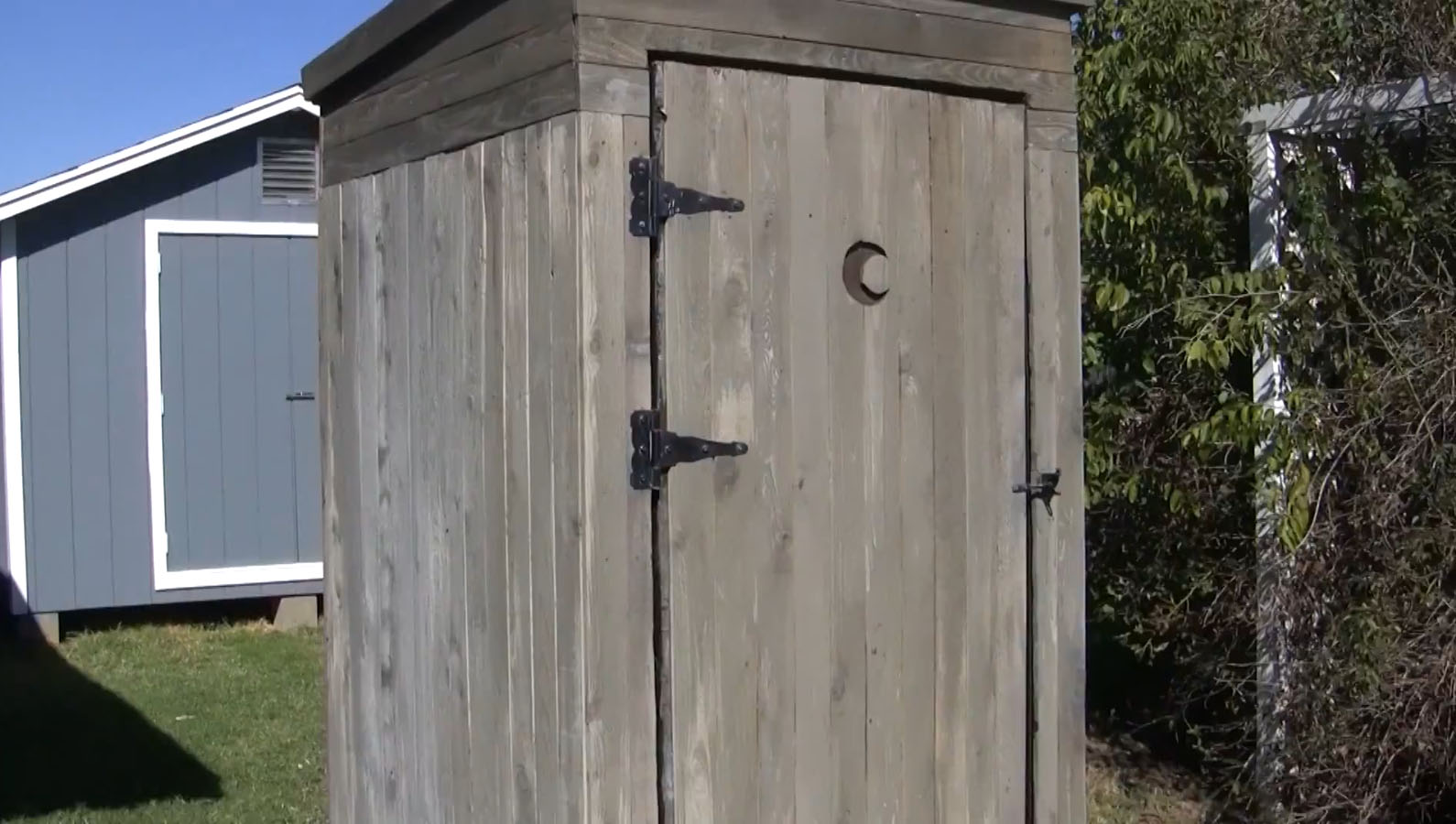 halloween time machine DIY Project - Step-by-Step DIY Project | FindingDIY