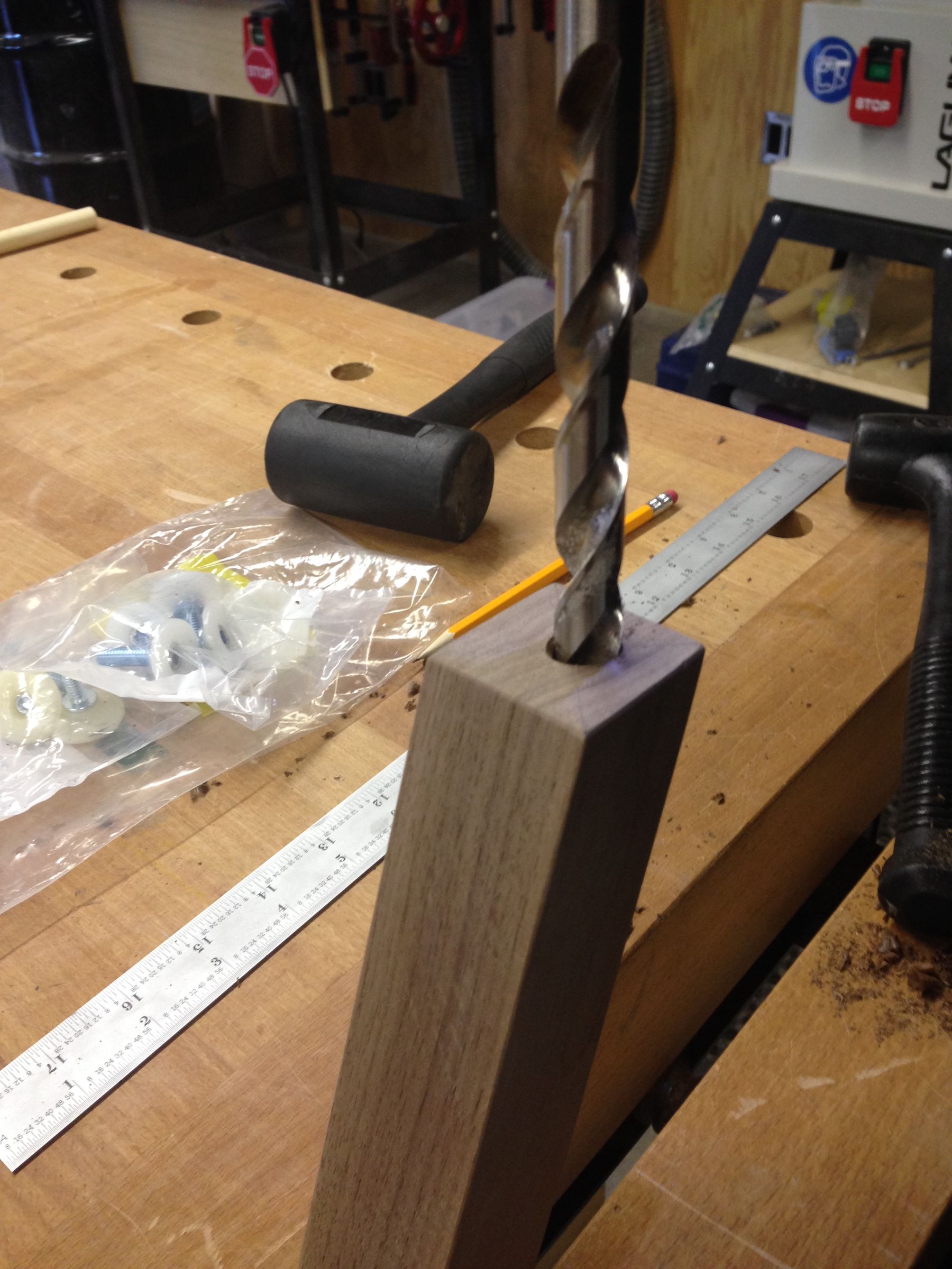 The Two-Weekend Table : 11 Steps (with Pictures) - Instructables