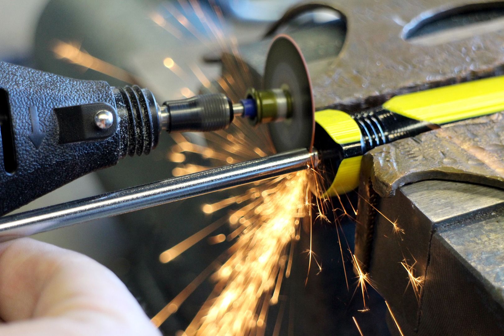 Screwdriver Car Key : 7 Steps (with Pictures) - Instructables