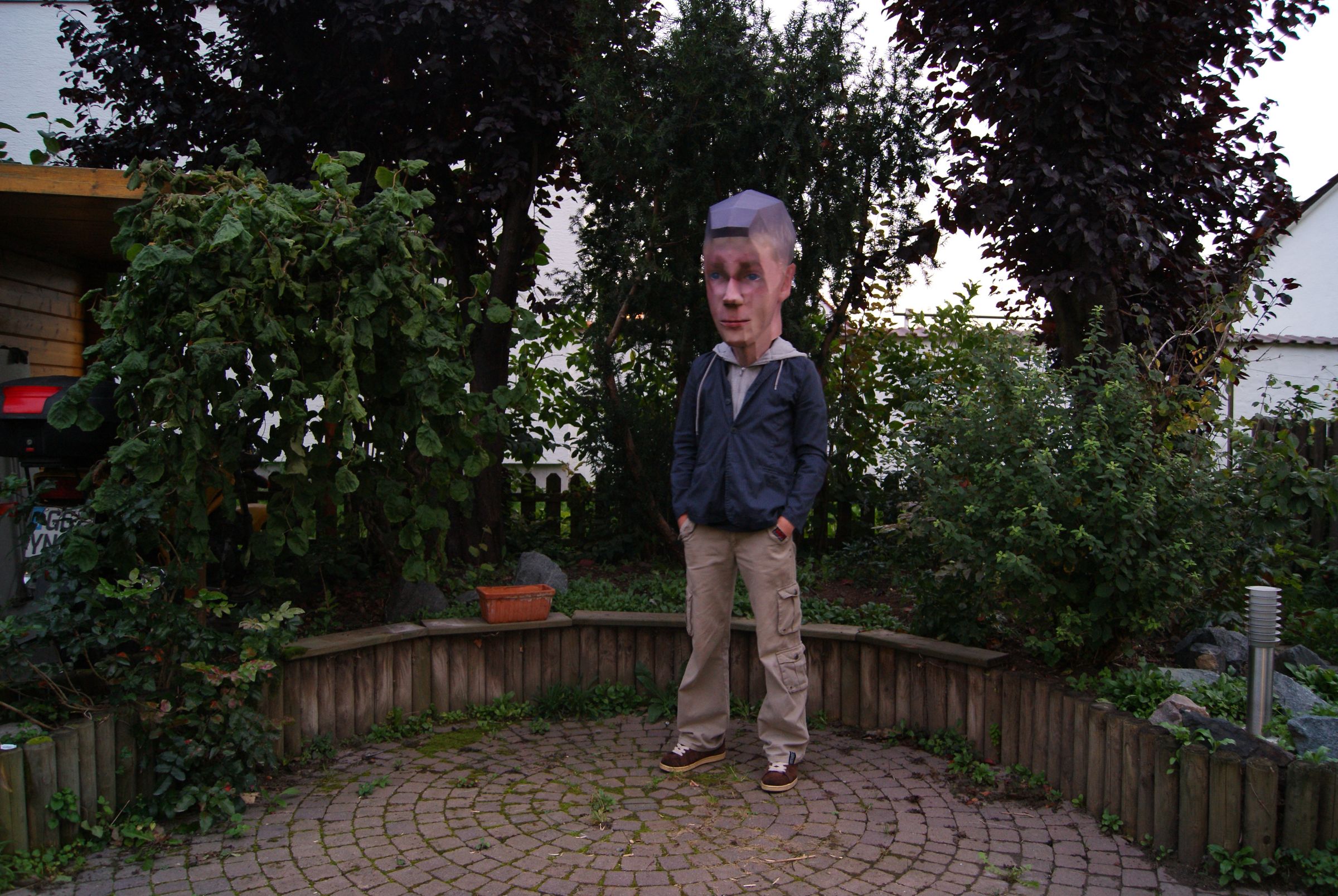 [Real Life] Big Head Mode : 9 Steps (with Pictures) - Instructables