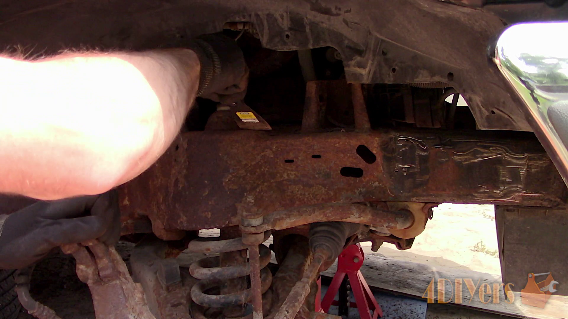 How to Clean Up a Rusty Frame on a Budget : 9 Steps - Instructables