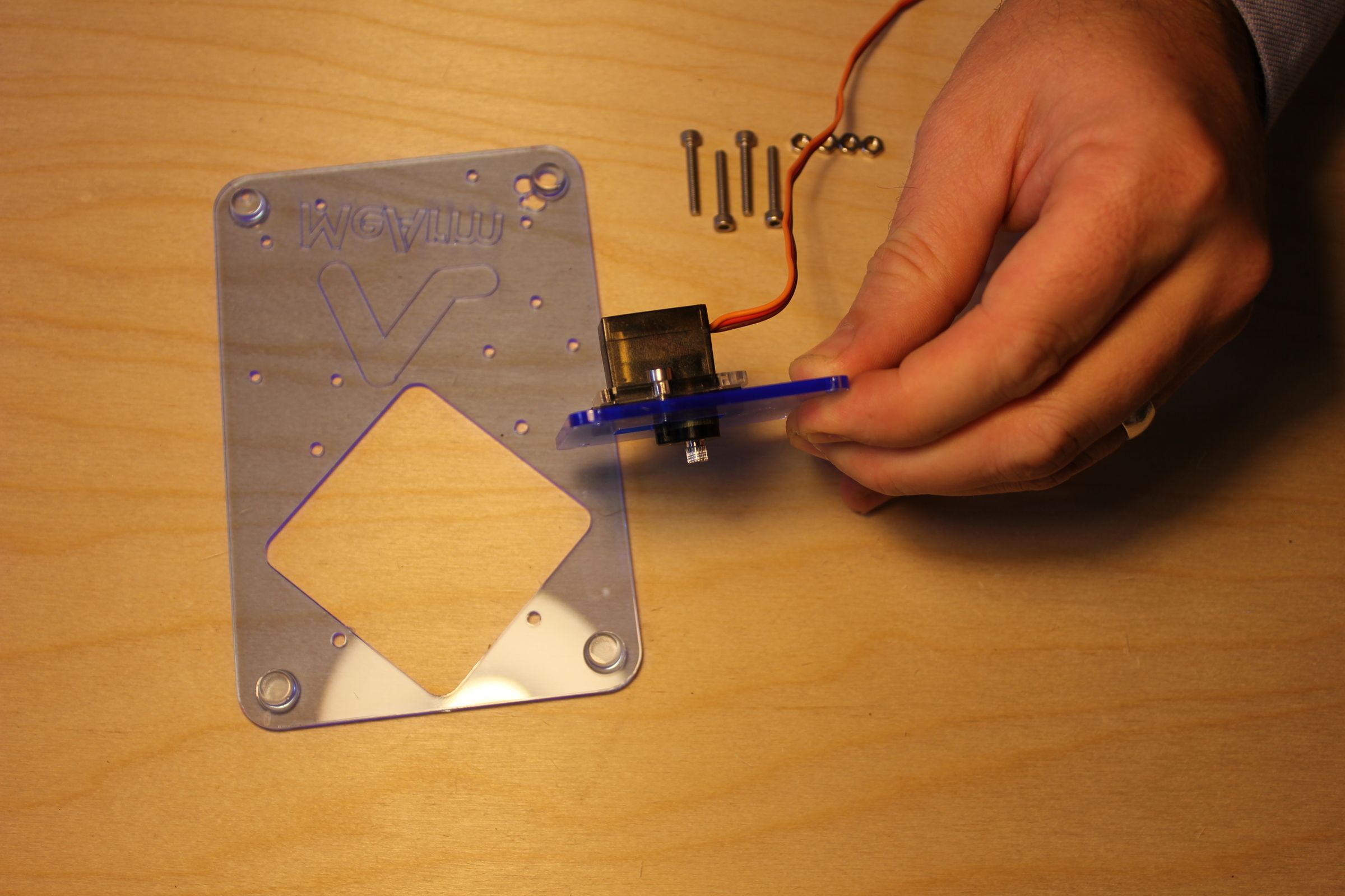 MeArm V1.1 - Tiny Open Source Robot Arm : 18 Steps (with Pictures ...